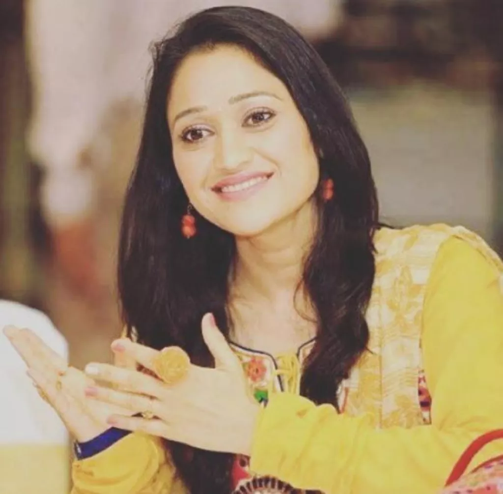 Disha Vakani, AKA 'Dayaben' Of 'TMKOC' Had A Mammoth Salary Hike From ...
