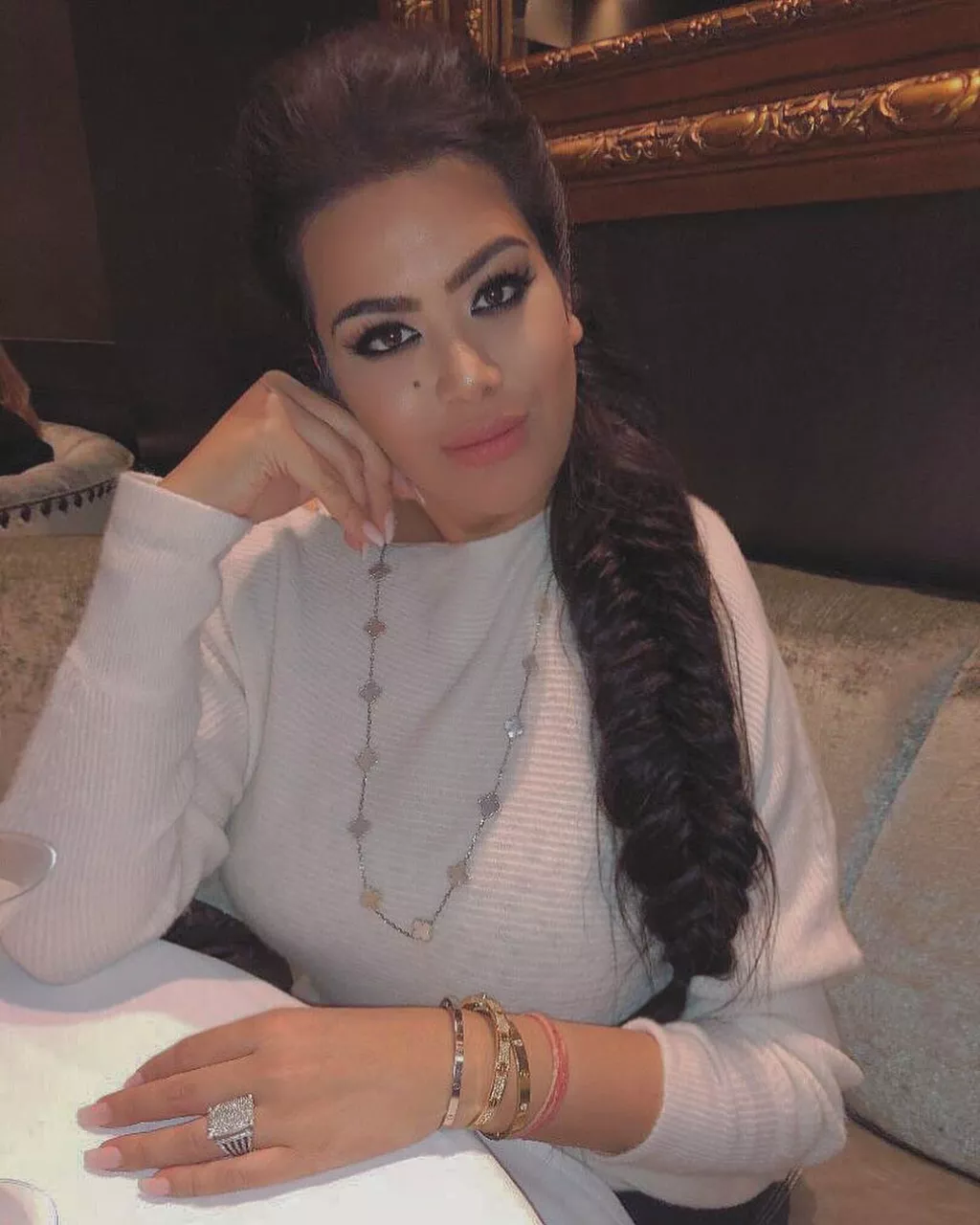 Trishala Dutt Posts A Gorgeous Picture, Step-Mom, Maanyata Dutt Showers ...