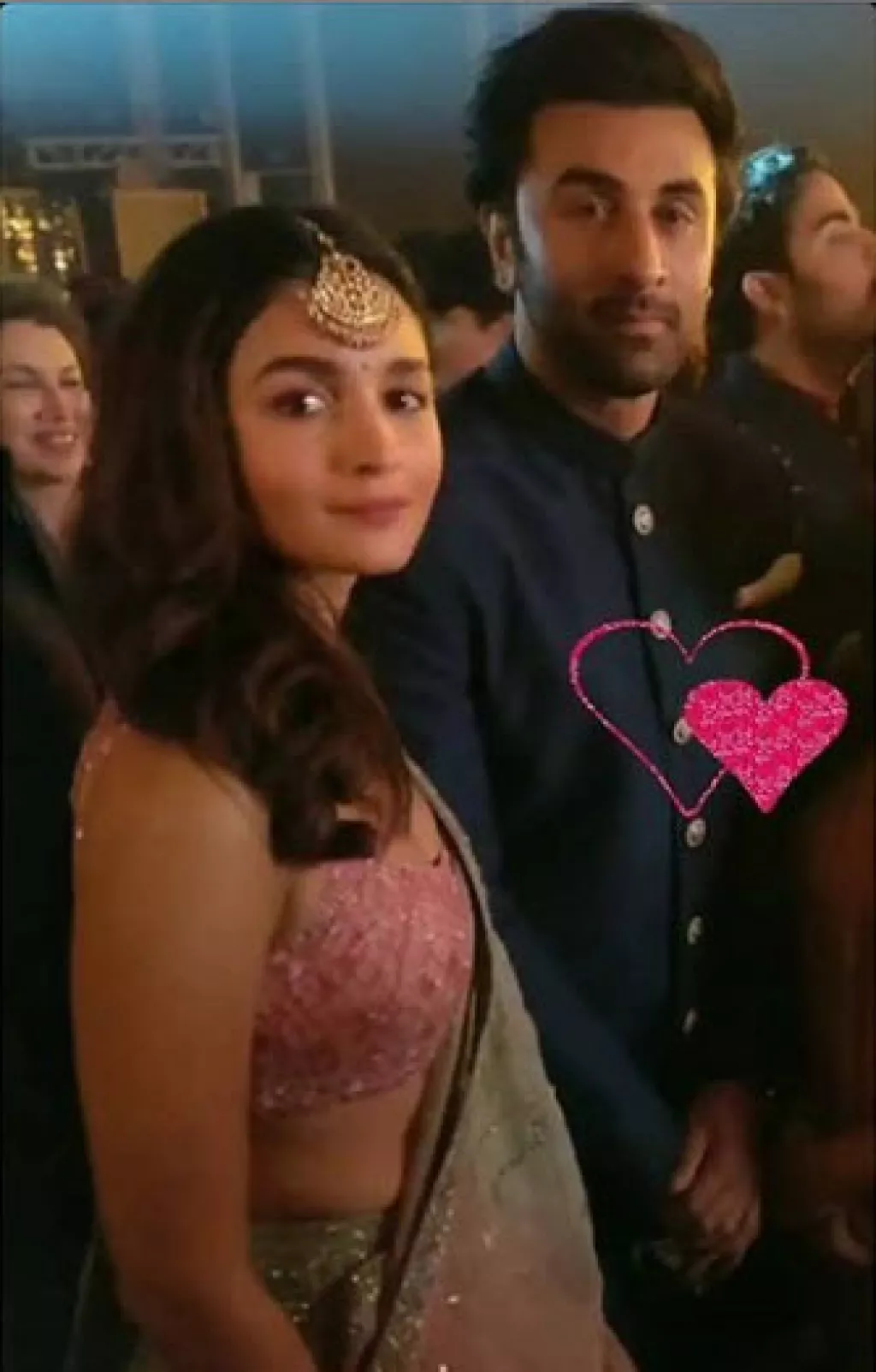 Ranbir Kapoor And Alia Bhatt's 'Us' Moments At Arman And Anissa's ...