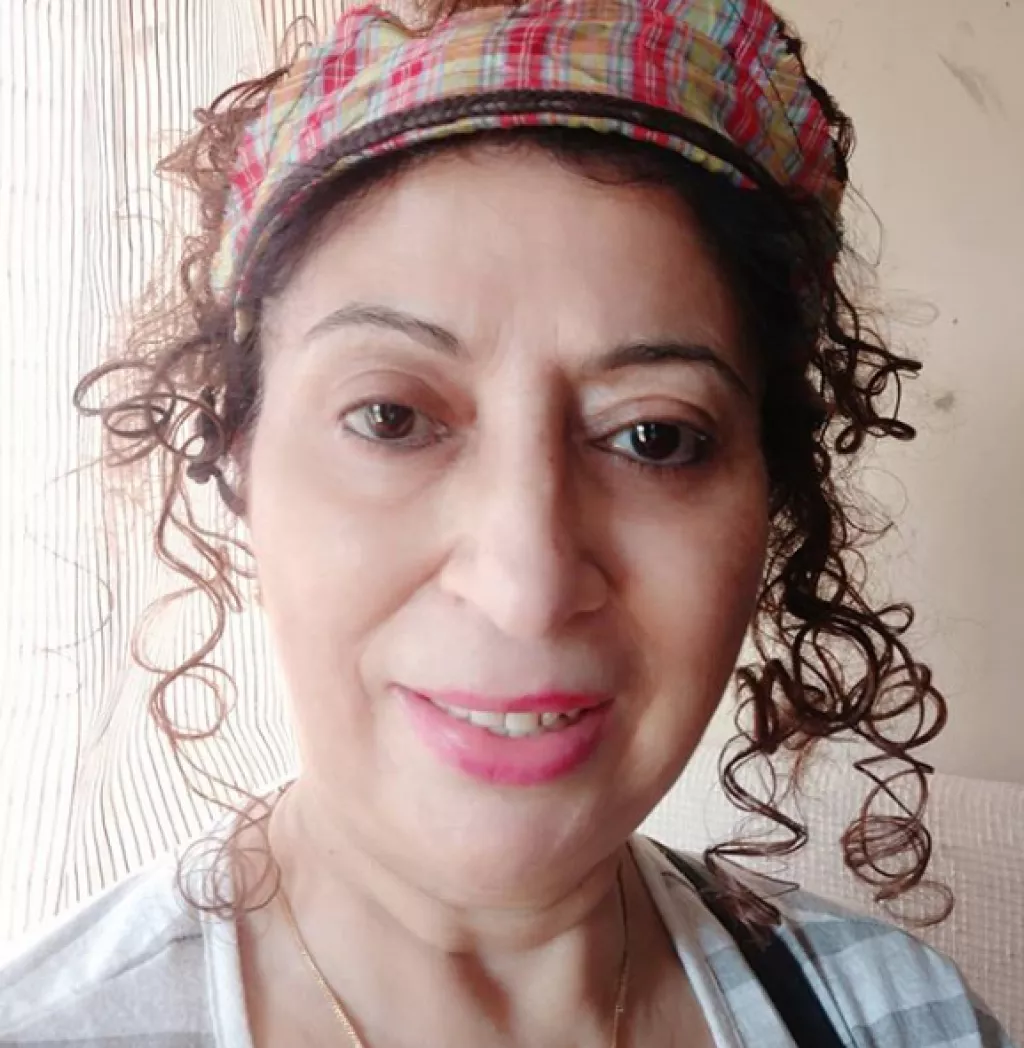 Raghubir Yadav's Wife, Purnima Kharga Accuses Him Of Having Affair With ...