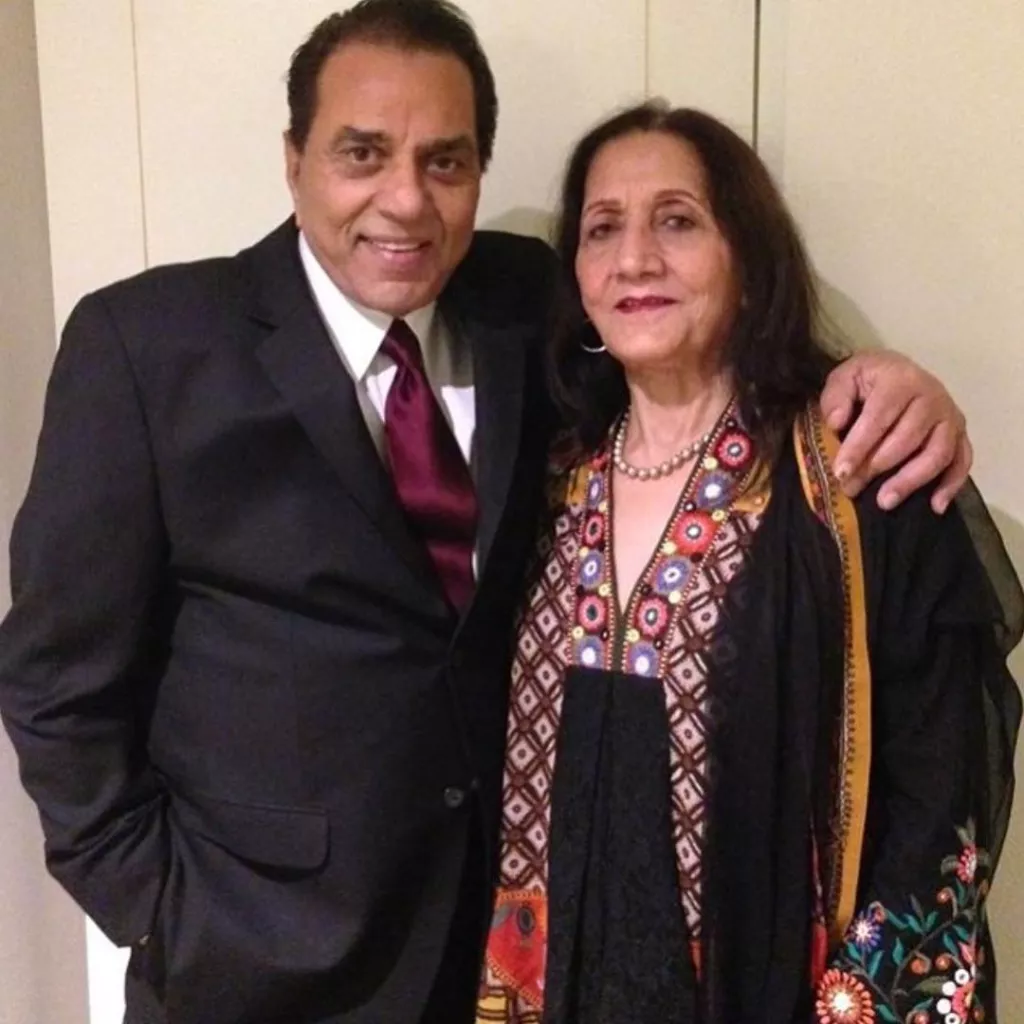 Dharmendra's First Wife, Prakash Kaur Still Defends Him For Re-Marrying ...
