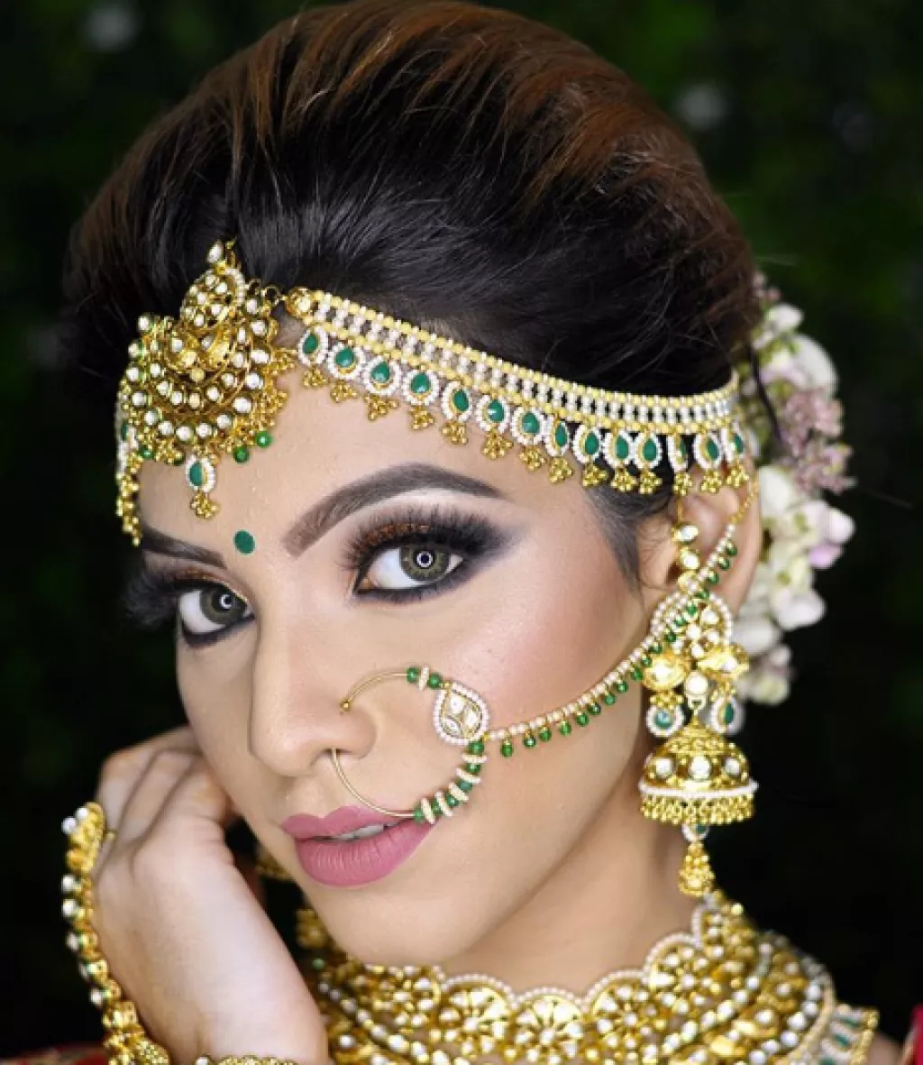 Different Types Of Unique 'Nath' Designs For Brides, Studded Oversized ...