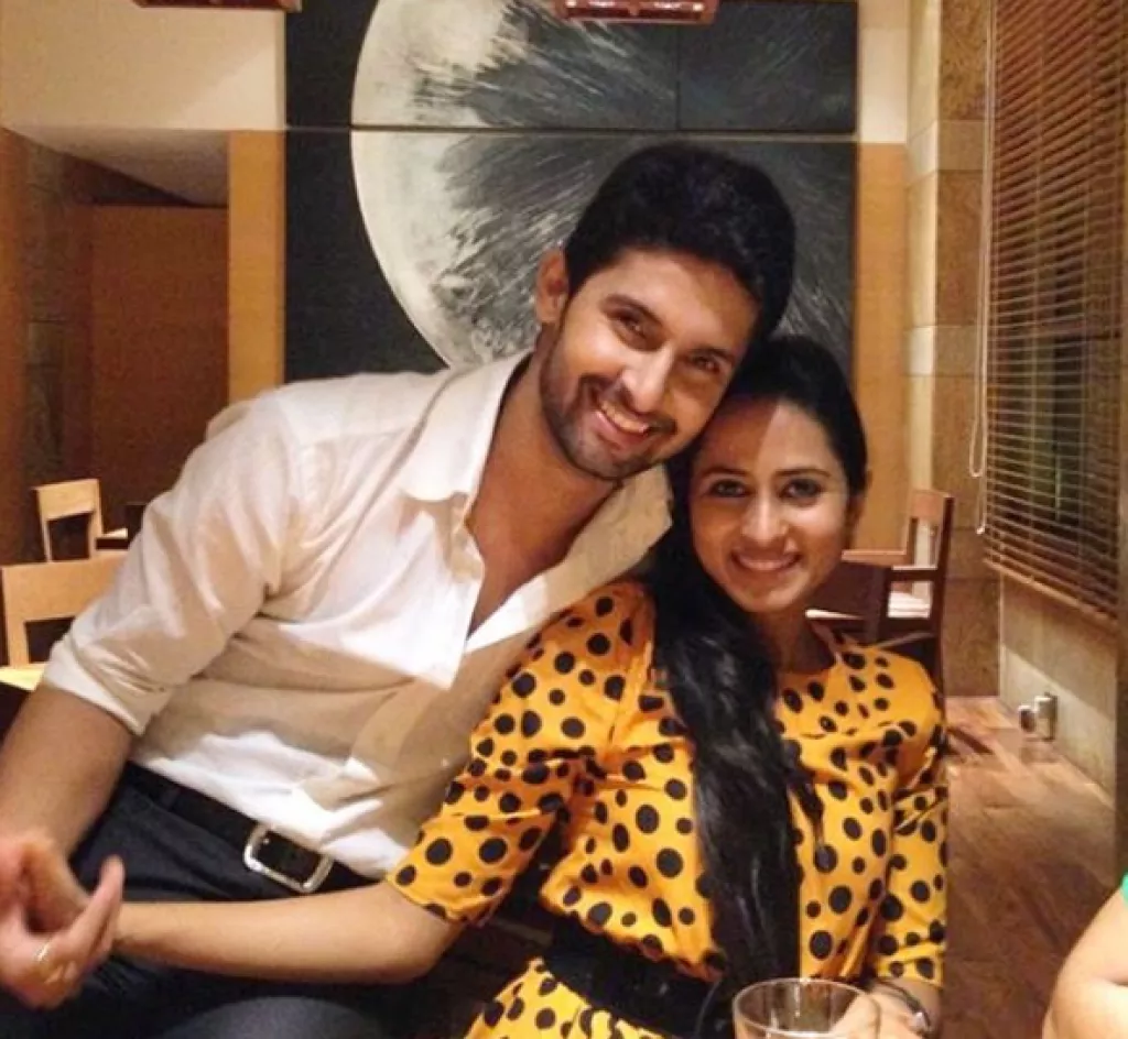 Sargun Mehta Praises Husband, Ravi Dubey For Helping Her Beat The Lockdown Mood Swings Initially