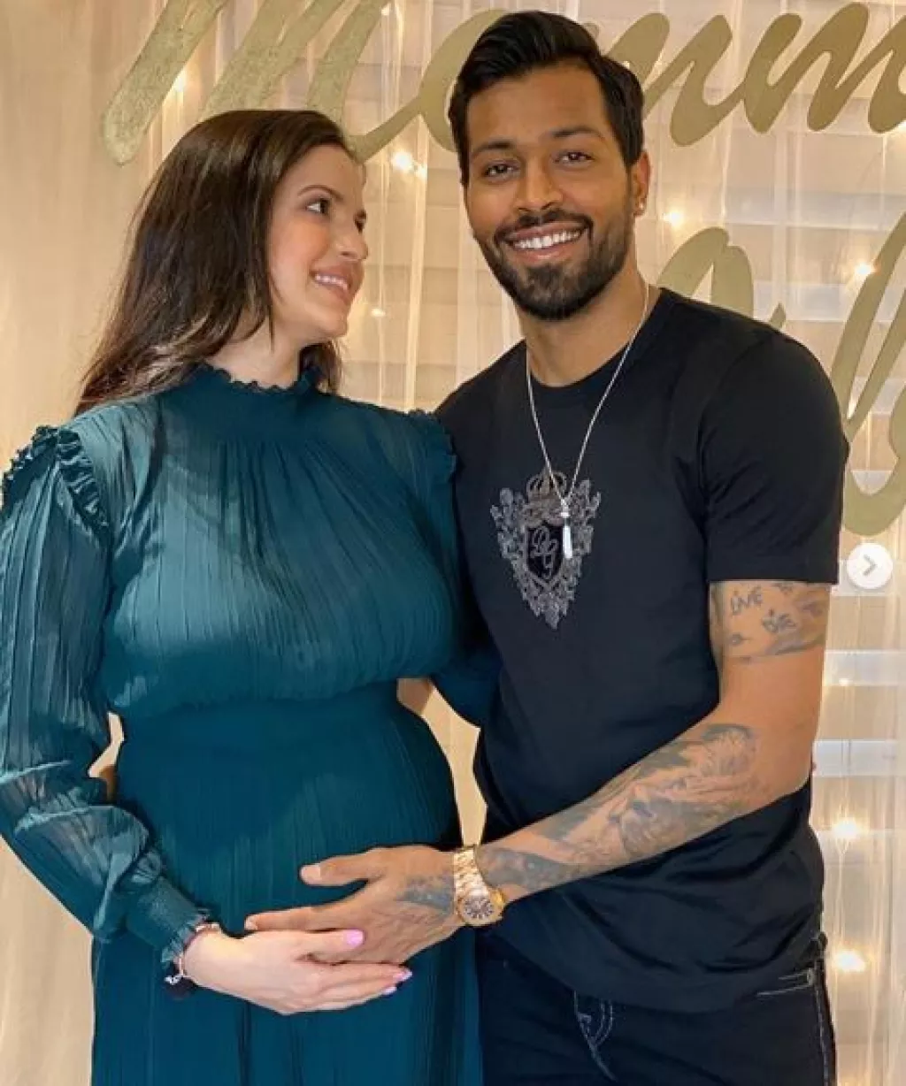 Hardik Pandya's Wife, Natasa Stankovic Flaunts Her Diamond Ring And It ...