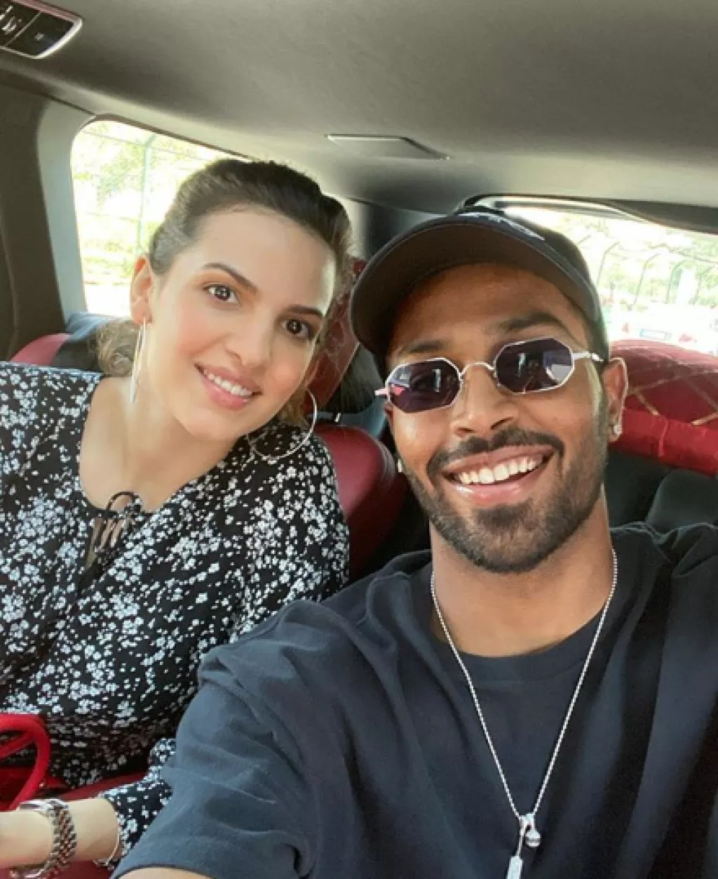 Hardik Pandya Shares Cute 'Happiness In Life' Pictures With His Darling ...