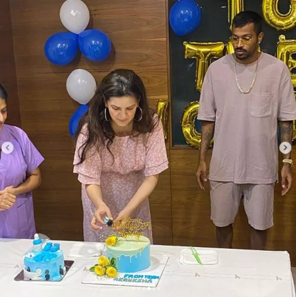Hardik Pandya's Newborn Receives A Grand Welcome At Home, The Cake ...