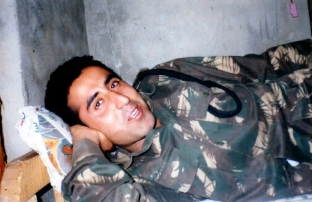 When 'Kargil Hero', Captain Vikram Batra Filled His Fiancee, Dimple ...