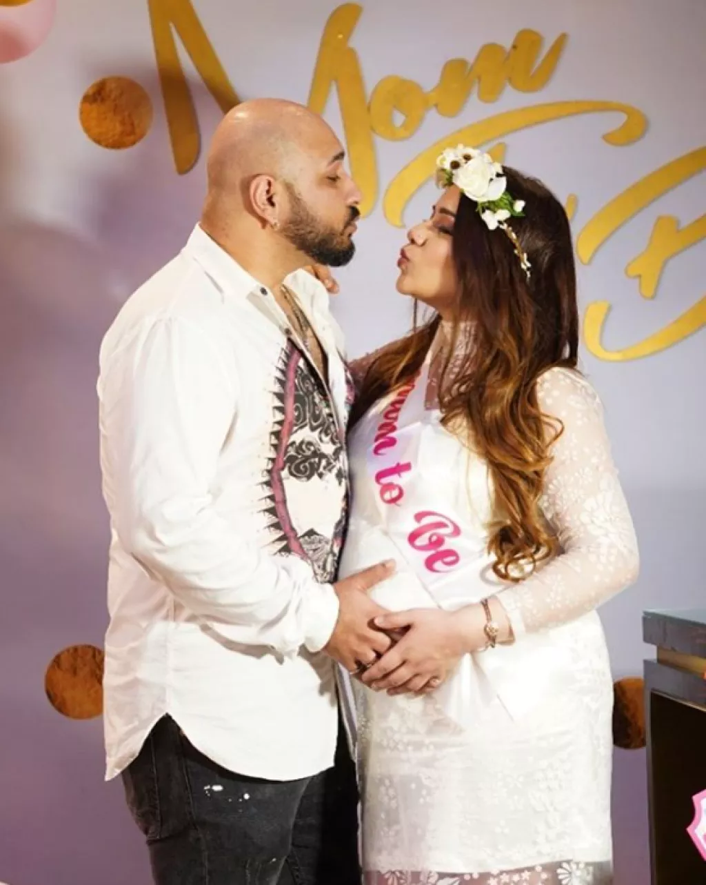 'Teri Mitti' Fame, B Praak Shares The First-Ever Family Picture With ...