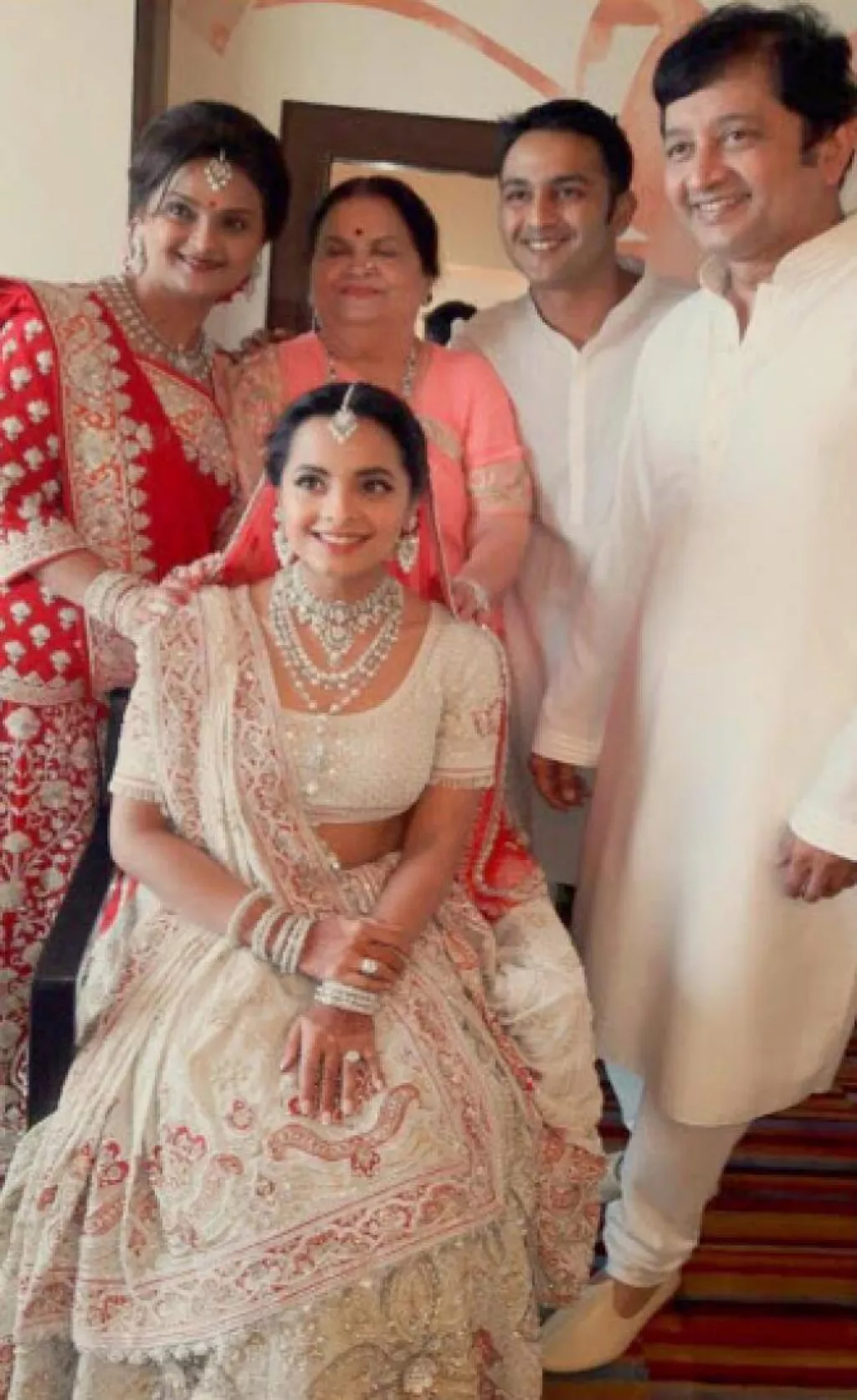 From Neighbours To Soulmates: Untold Love Story Of Dhirubhai Ambani's ...