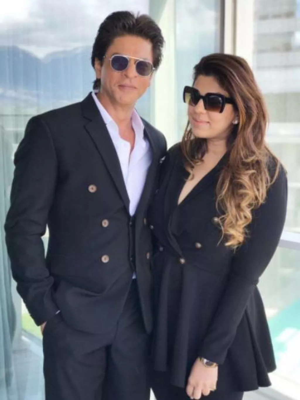 Inside Shah Rukh Khan's Manager Pooja Dadlani's Life: Husband, Daughter ...