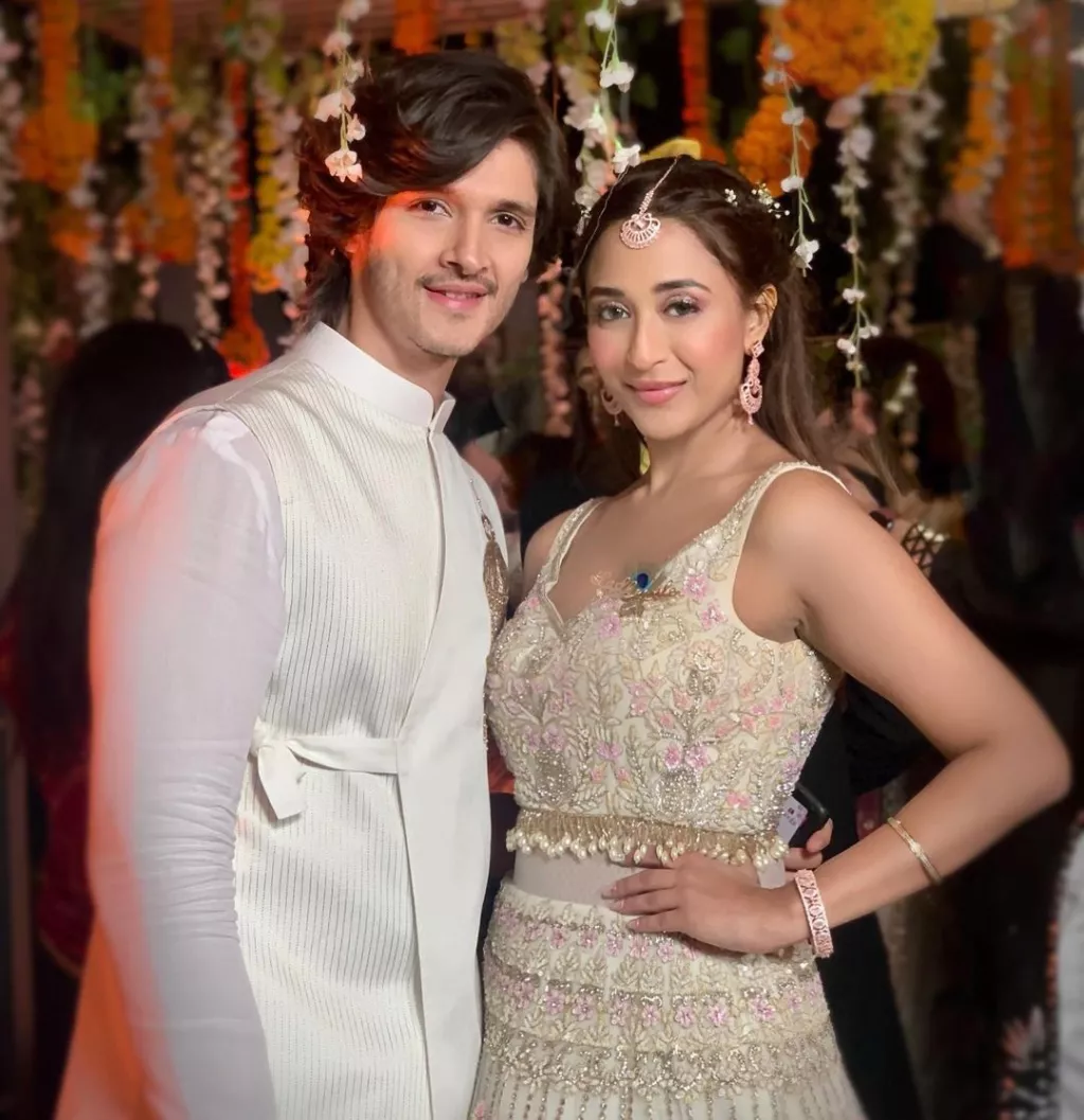 'Yeh Rishta Kya Kehlata Hai' Fame, Ayush Viz Ties The Knot, Sister ...