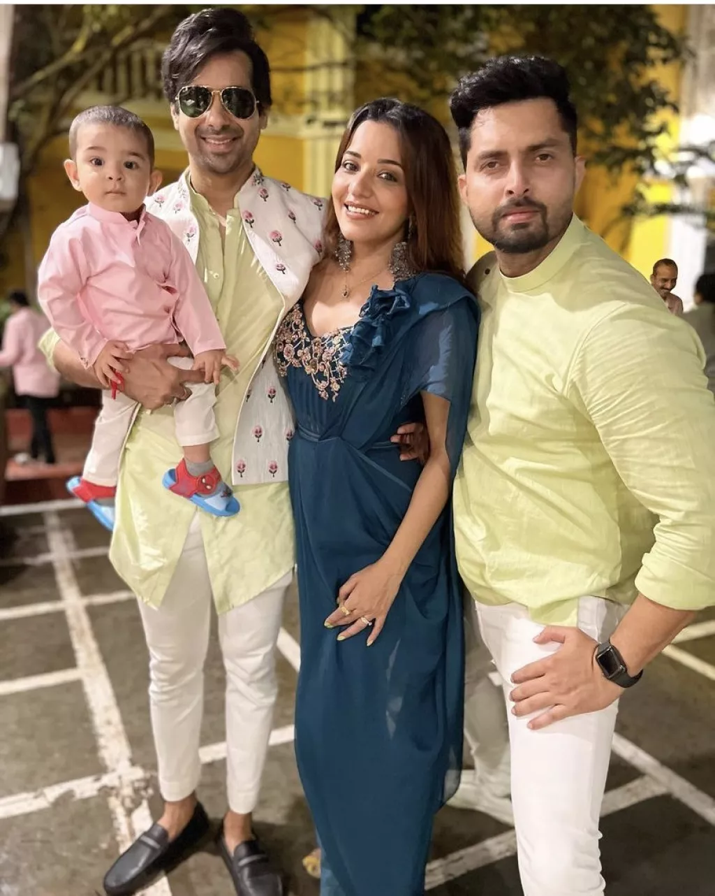 Puja Banerjee's Bengali 'Vidaai' Video, Flaunts Her 'Mangalsutra', Red ...