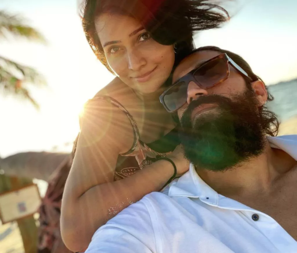 K.G.F. Star Yash And Radhika Pandit's Romantic Picture From Their ...