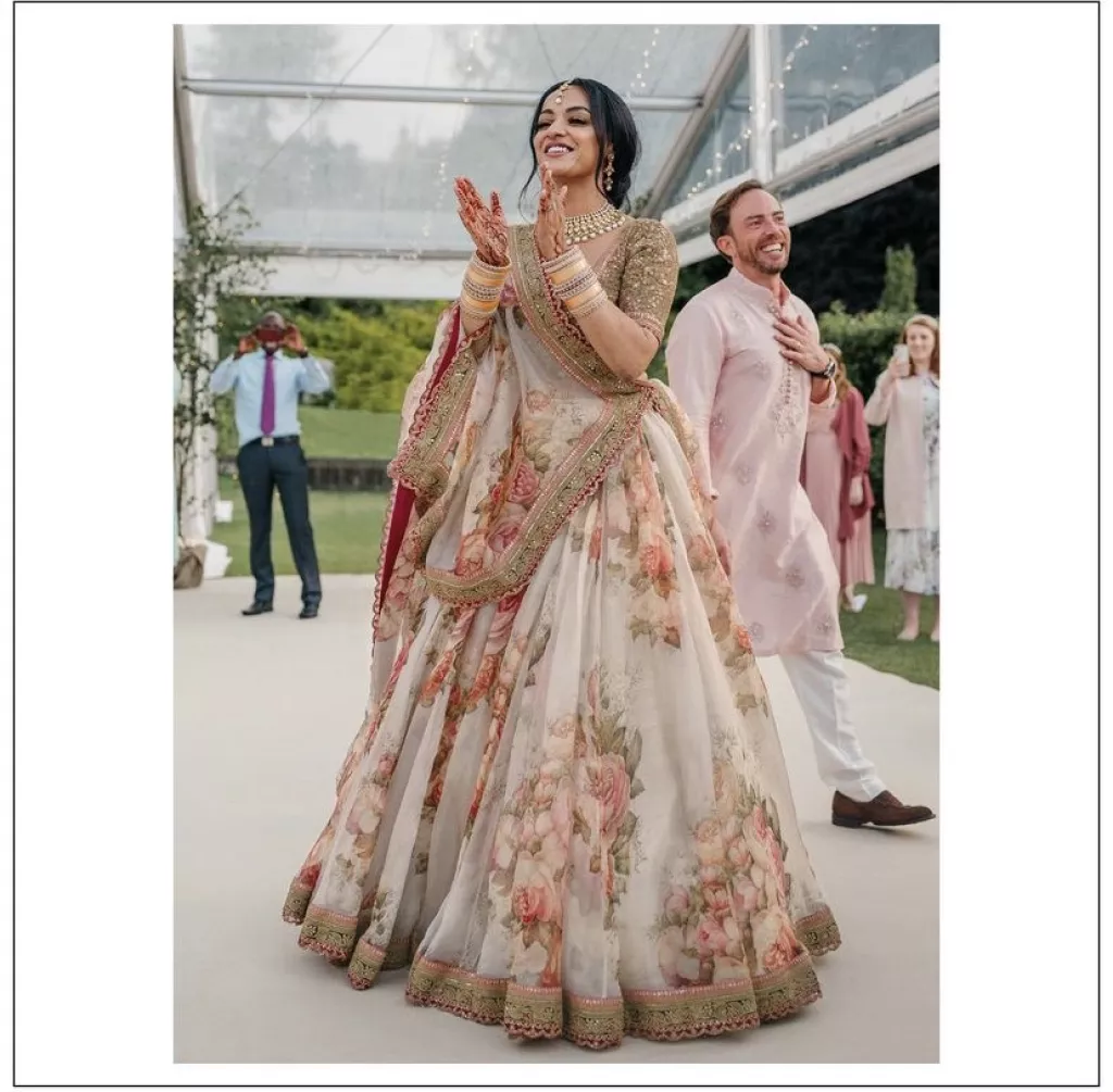 5 Brides Who Ditched Red And Wore White Sabyasachi Lehenga On Their ...