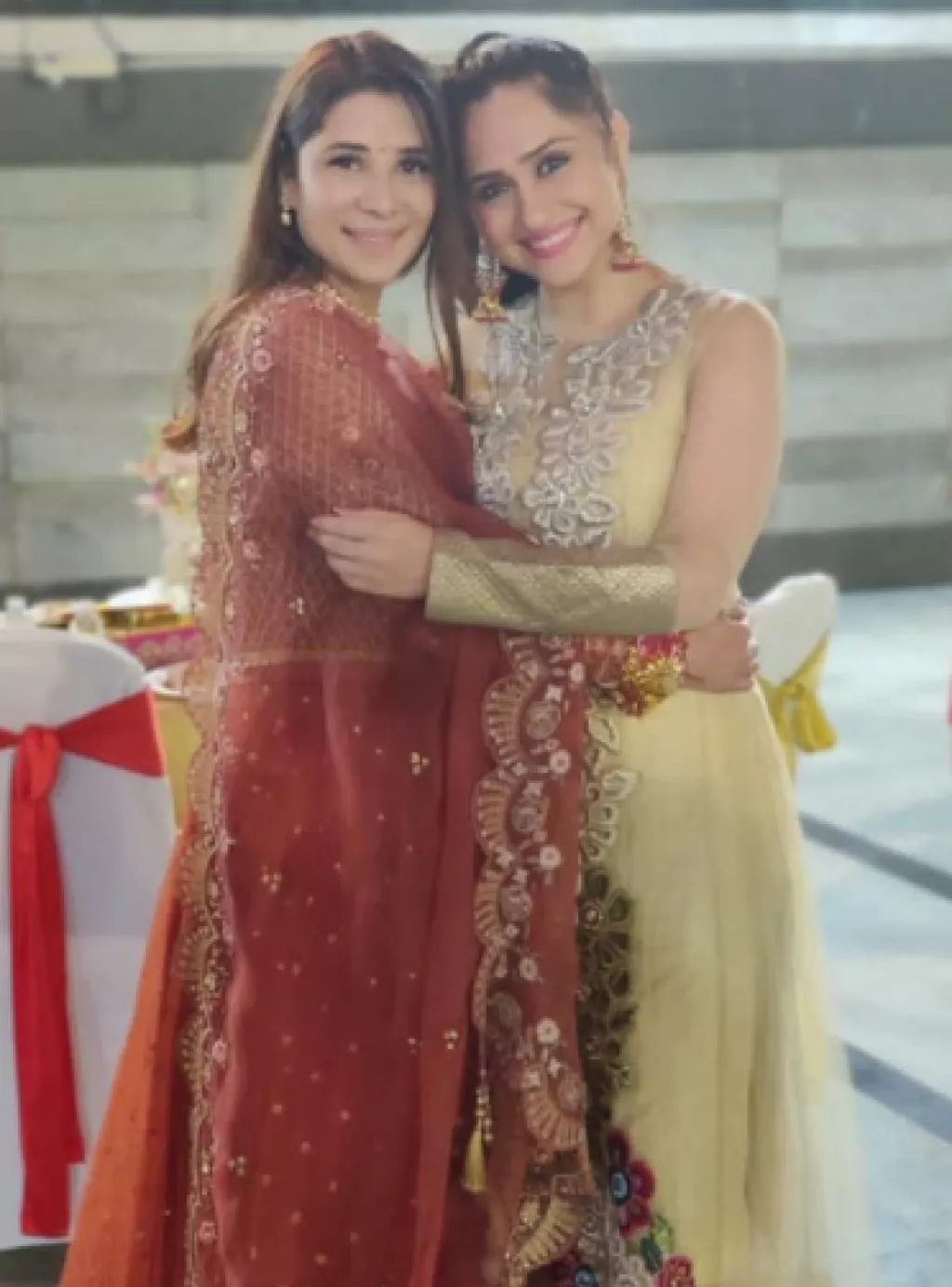 Hansika Motwani Shares Family Moments From Brother, Prashant And ...
