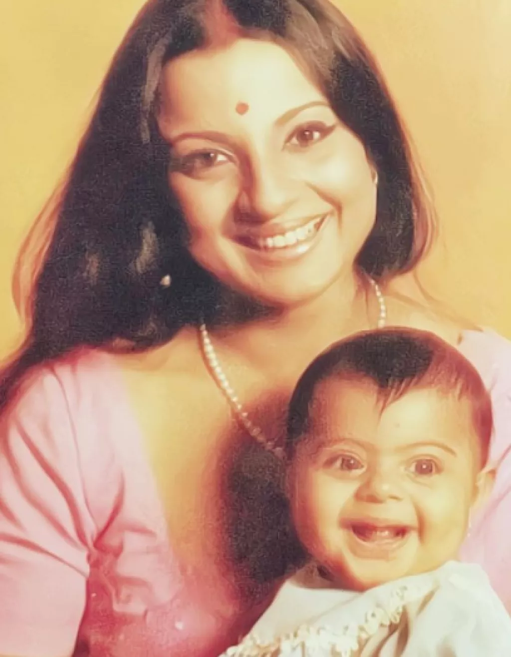 Kajol Looks Adorable In This Unseen Childhood Picture With Mommy ...