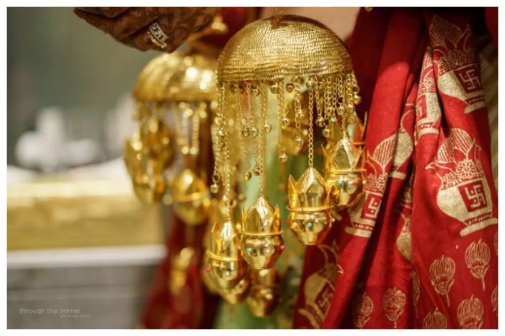 Customised 'Kaleeras' To Seashell 'Kaleeras': 12 Unique Drool Worthy ...