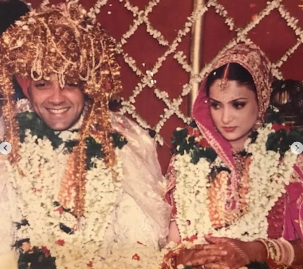 Bobby Deol Shares Unseen Wedding Pictures With His Wife, Tania Deol On ...