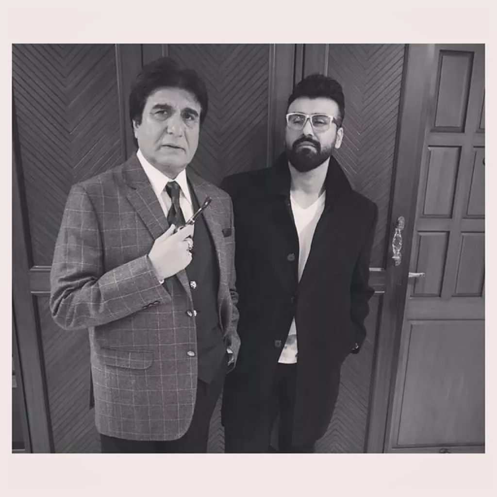 Raj Babbar's Children And Family Get-Together For His In-House Birthday ...