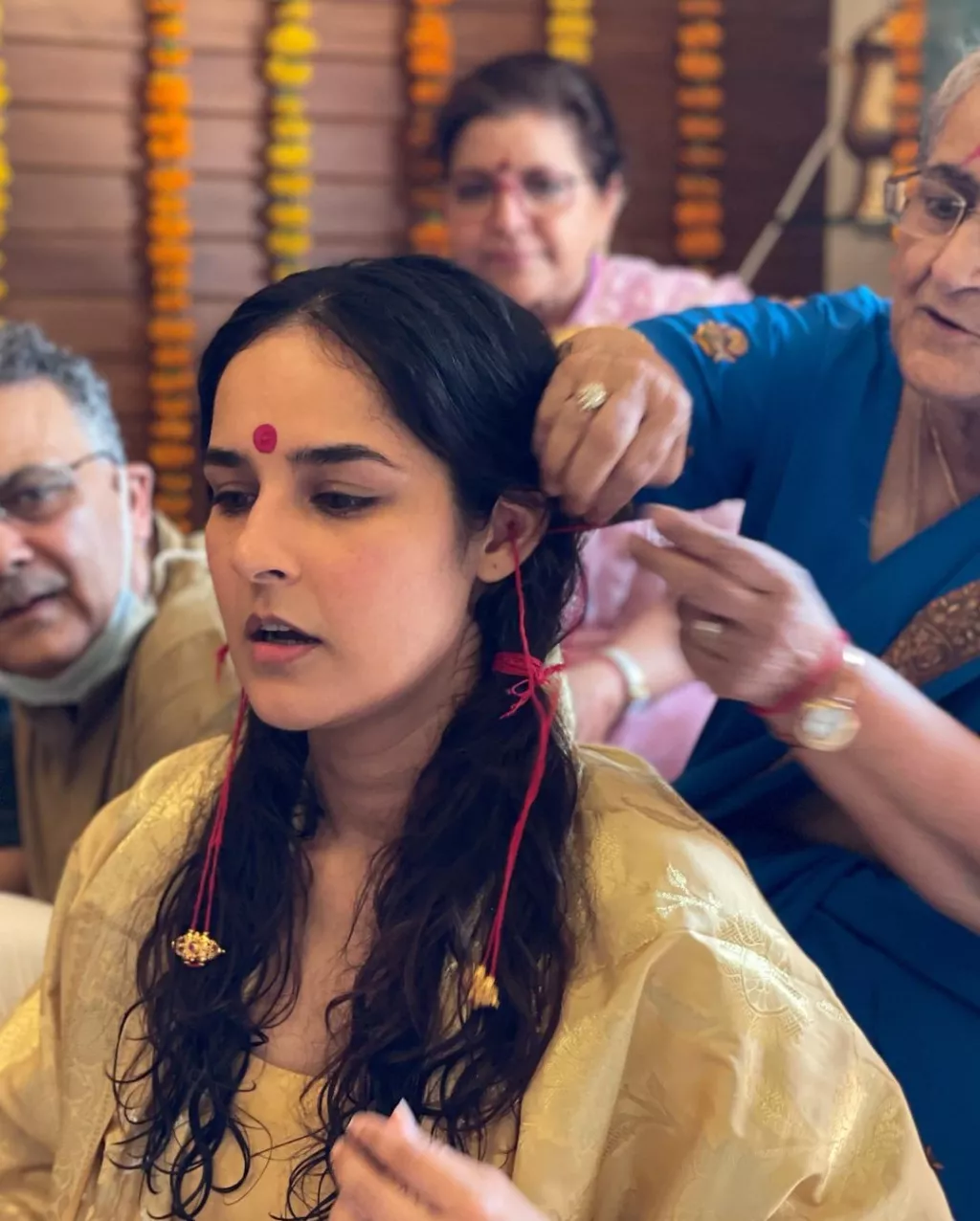 Angira Dhar Gives Glimpse Of Kashmiri Wedding Ritual, The Actress Won ...
