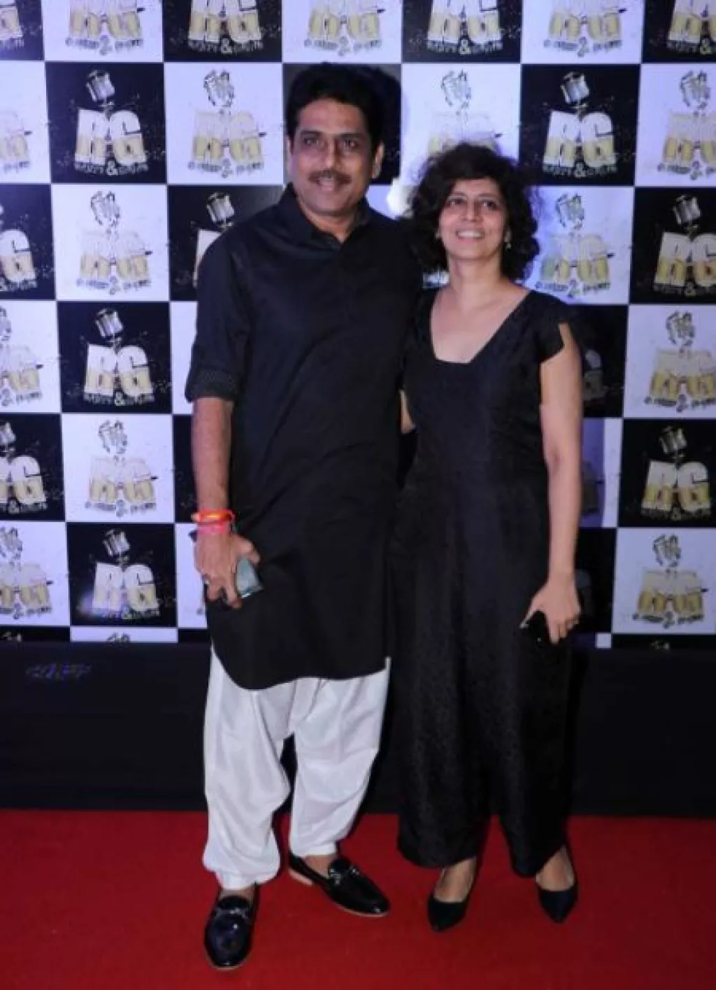 Meet 'Taarak Mehta' Aka Shailesh Lodha's Real Wife, Swati Lodha And ...