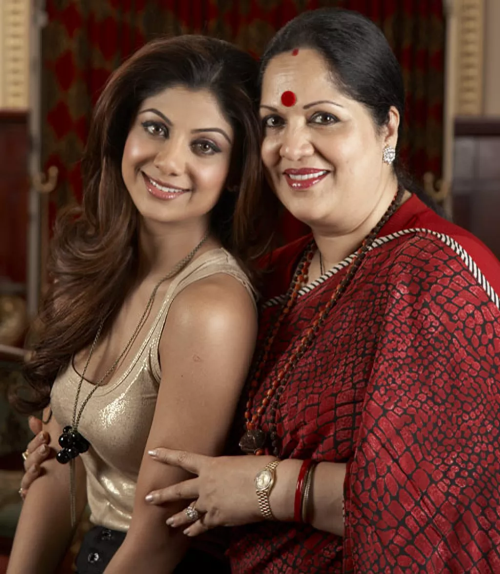 Shilpa Shetty's Mother, Sunanda Shetty Cheated For Rs 1.6 Crore, Files ...
