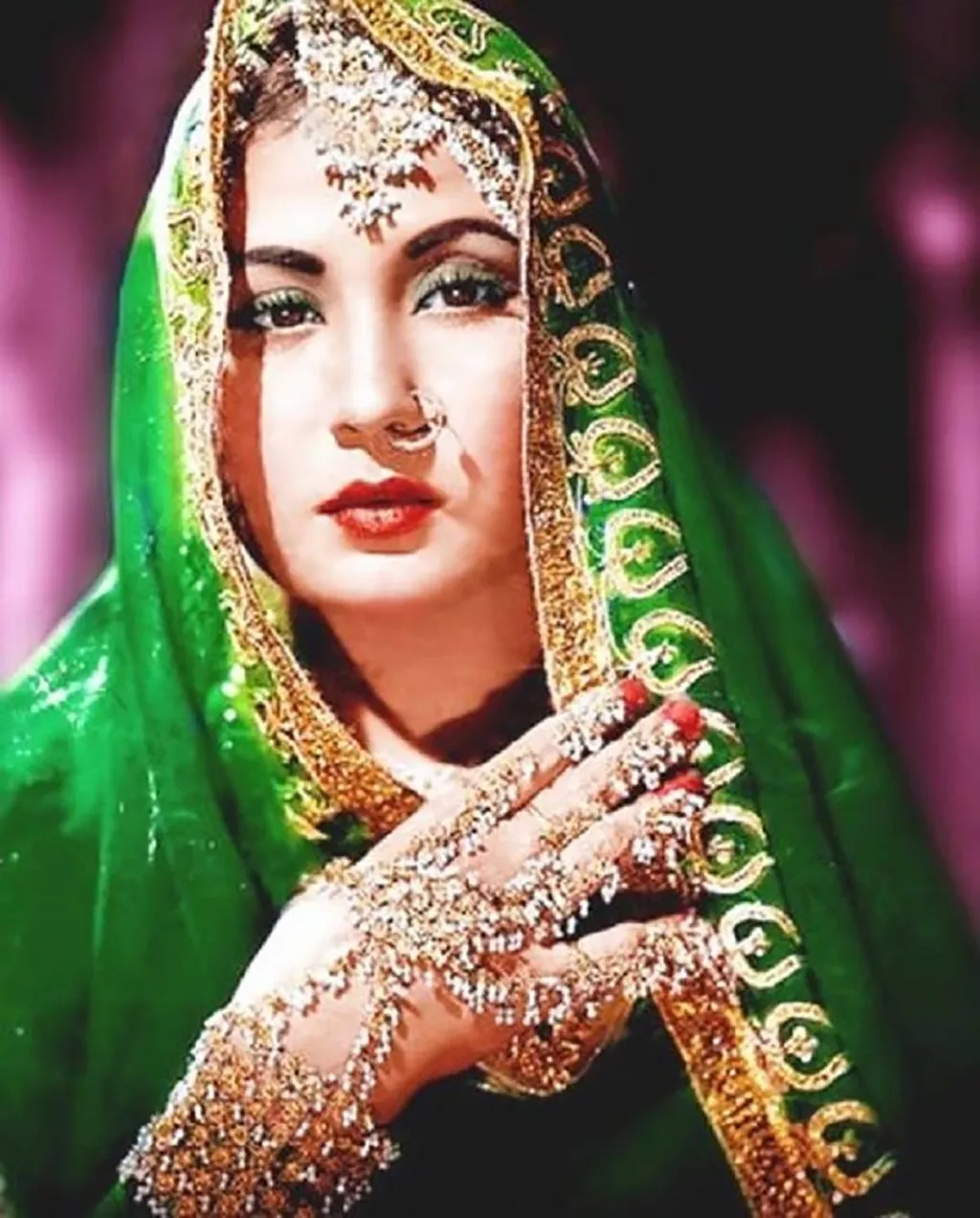 Indian Actors And Actresses Who Died Young Here s The Reason Behind indian-actors-and-actresses-who-died-young-here-s-the-reason-behind