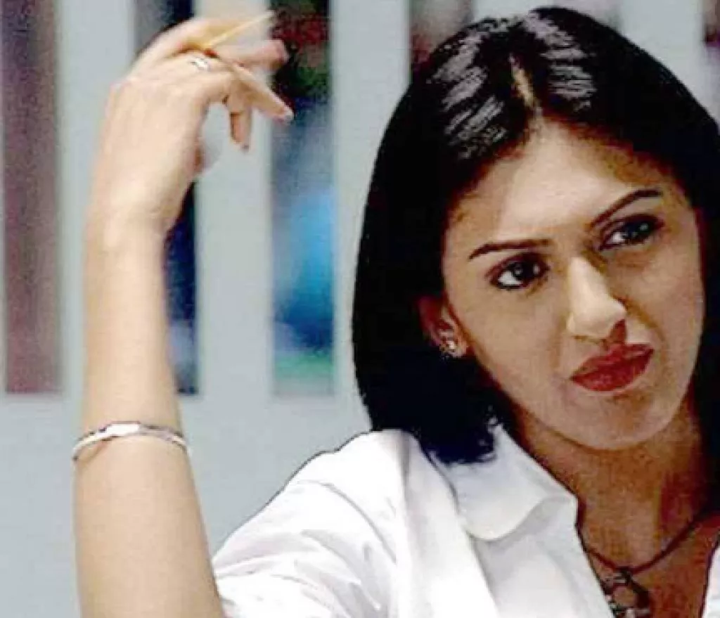 Indian Actors And Actresses Who Died Young: Here's The Reason Behind ...