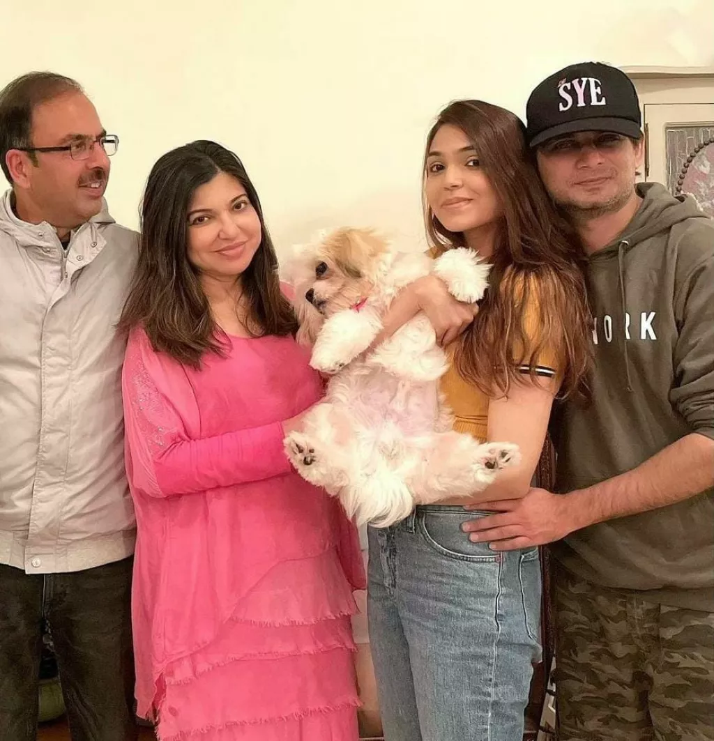 Lesser Known Facts About Alka Yagnik's Personal Life And Love Life With ...