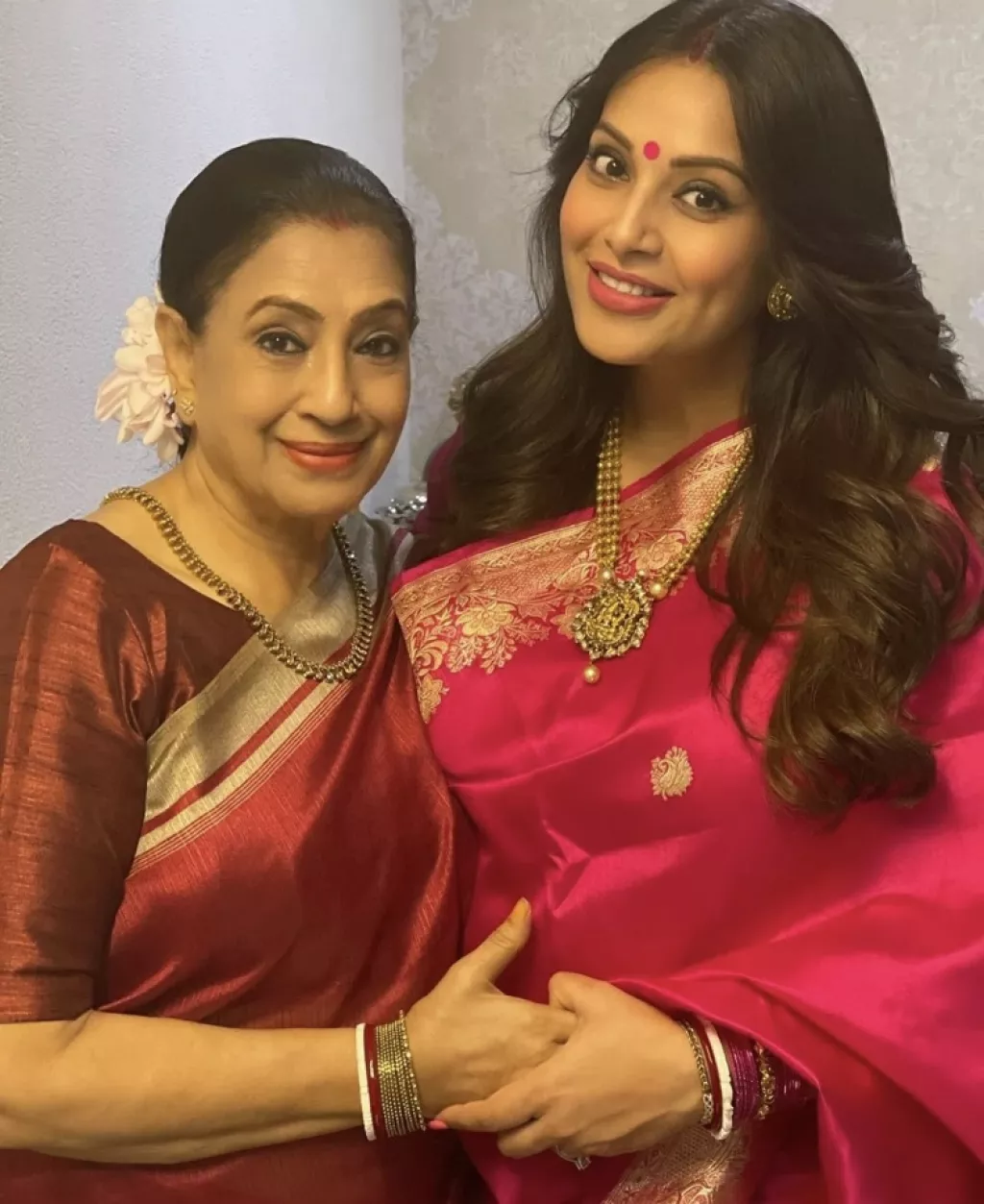 Bipasha Basu Wears Gold Sneakers After Getting Brutally Trolled For ...