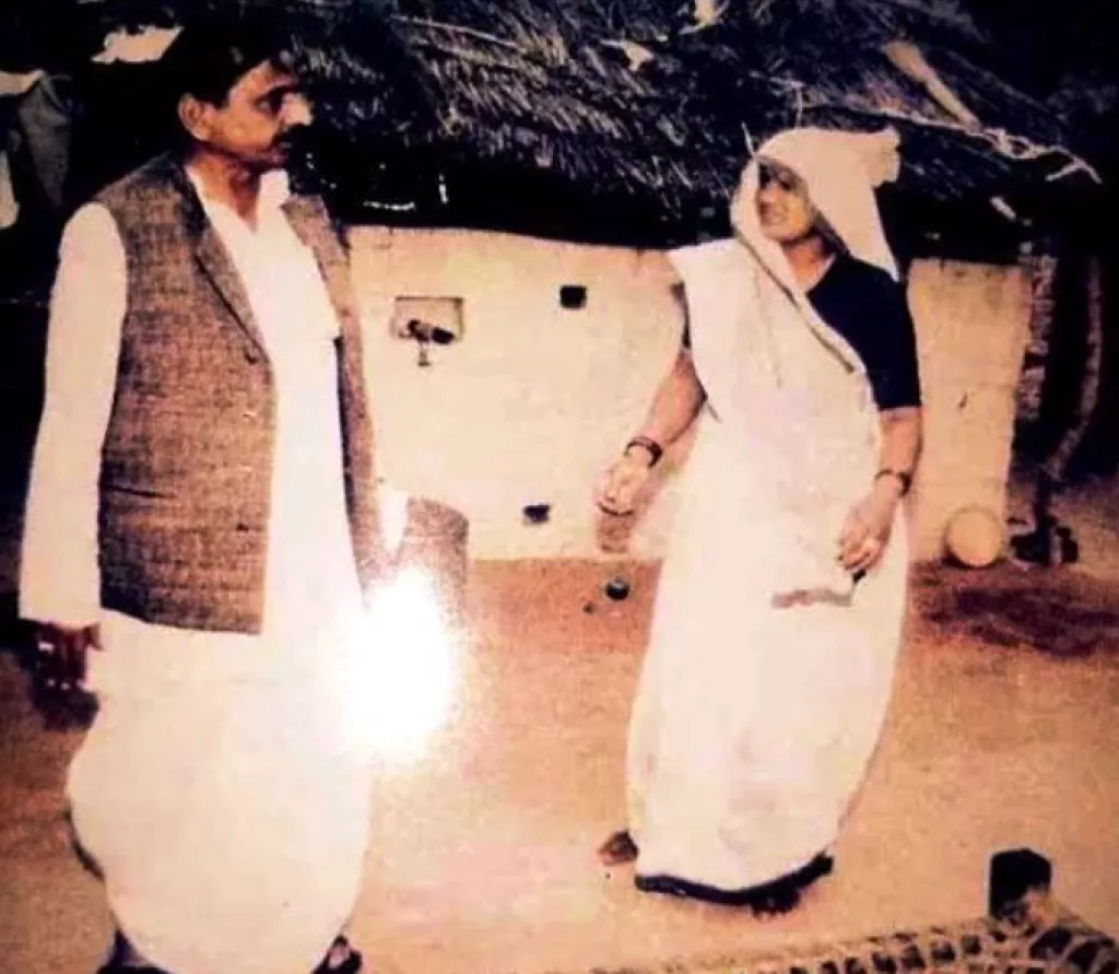 Mulayam Singh Yadav's Two Wives: First Wife, Malti, Injection Played ...