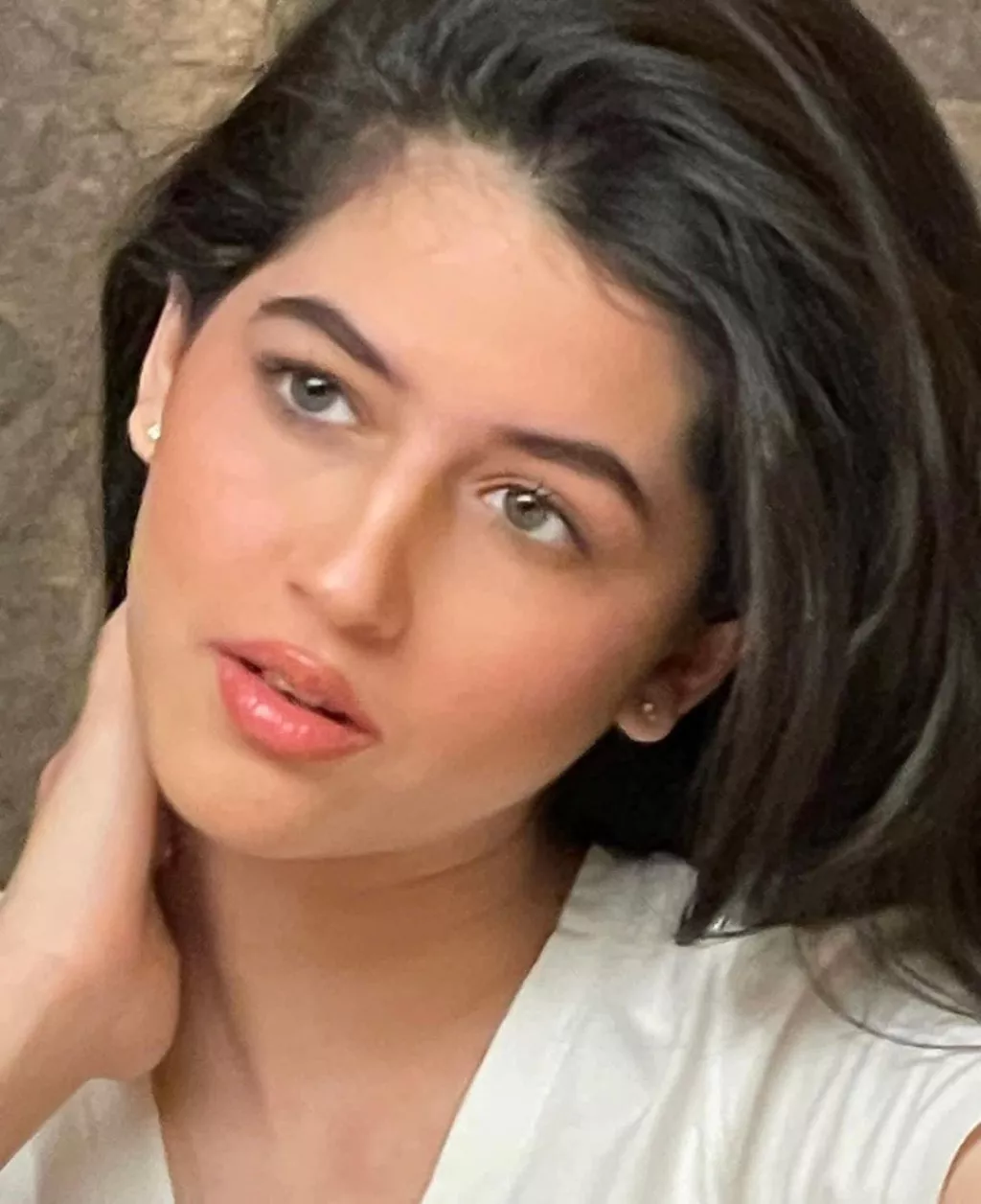 Meet Naomika Saran, 20-Year-Old Internet Crush, Know All About Her ...