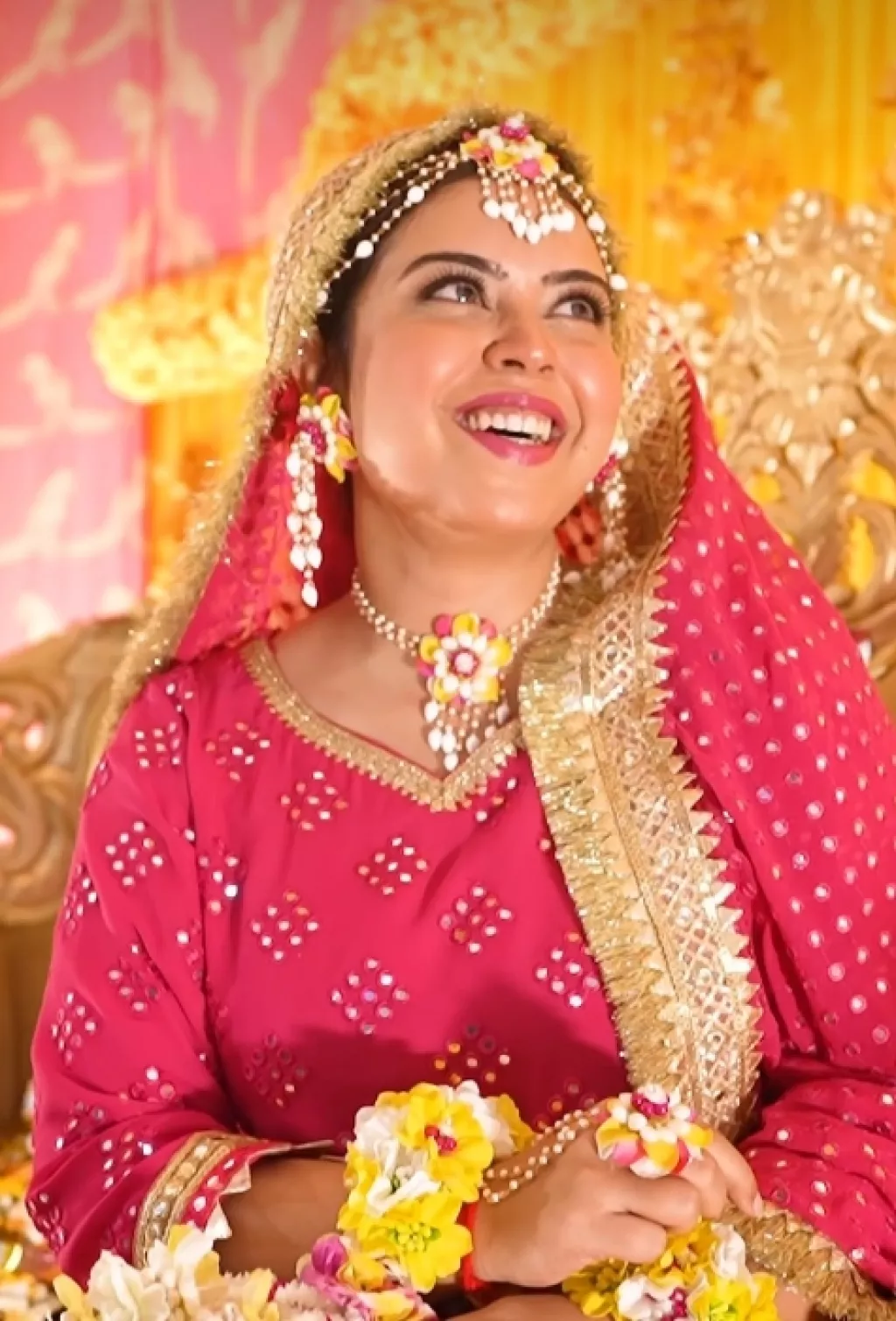 Shoaib Ibrahim Shares A Precious Video With His Sister, Saba Ibrahim ...