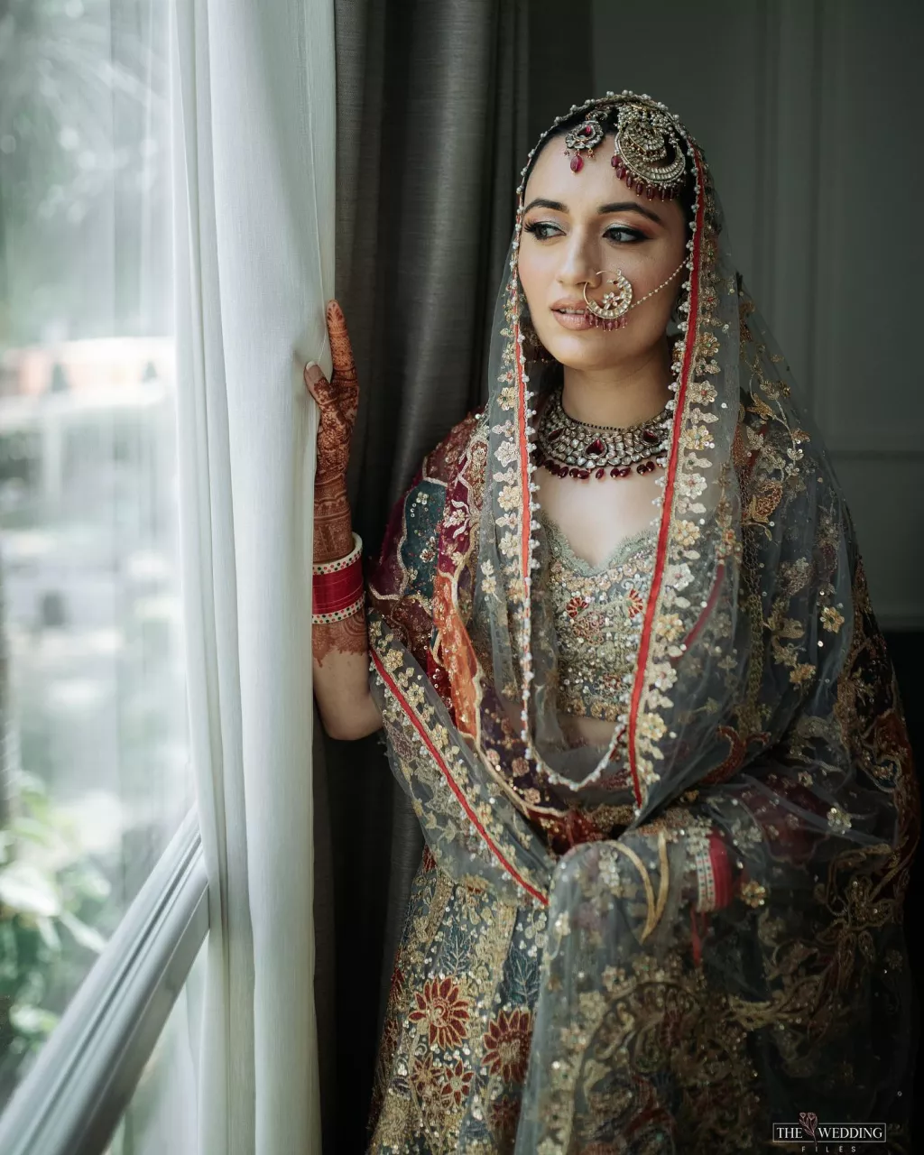 Bride Dazzled In A Floral Grey Lehenga At Her Anand Karaj, Paired It ...