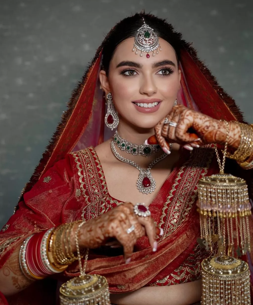 Influencer, Simar Walia Wore Sabyasachi Lehenga For Wedding, Dons Kaleera With 'Baraat' Trinkets