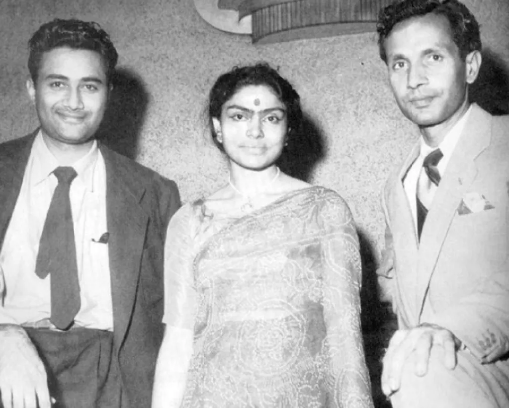 When Dev Anand Was Mistaken For A Taxi Driver While Shooting For A Film With His Wife Kalpana Kartik