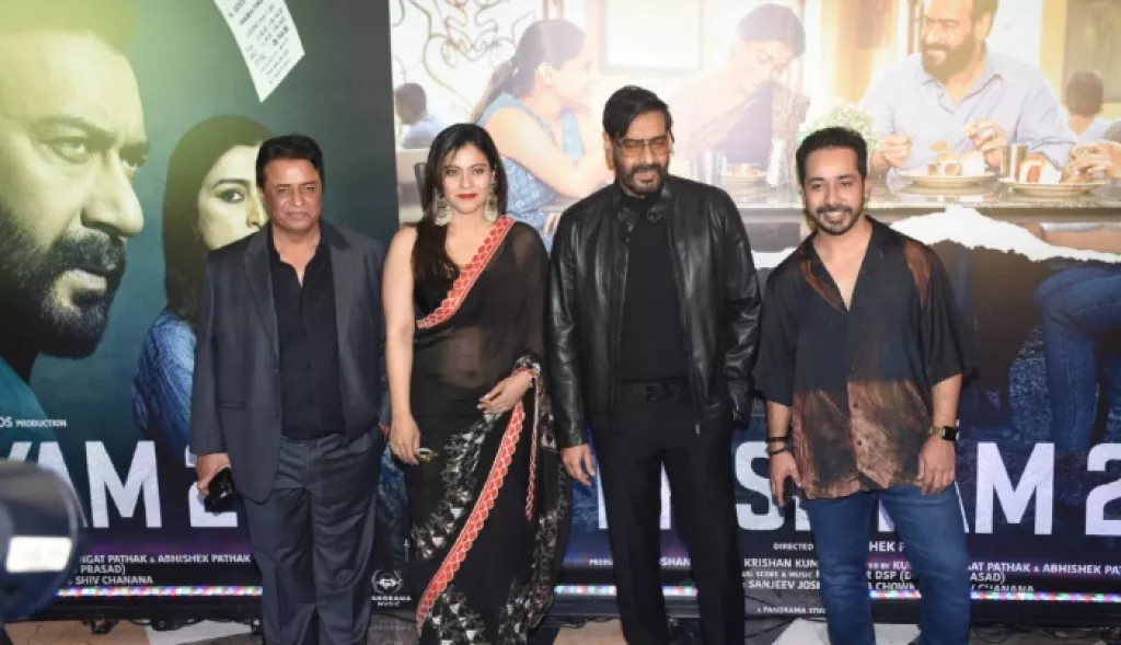 Ajay Devgn And Kajol Shell Out Couple Goals As They Twin In Black For ...
