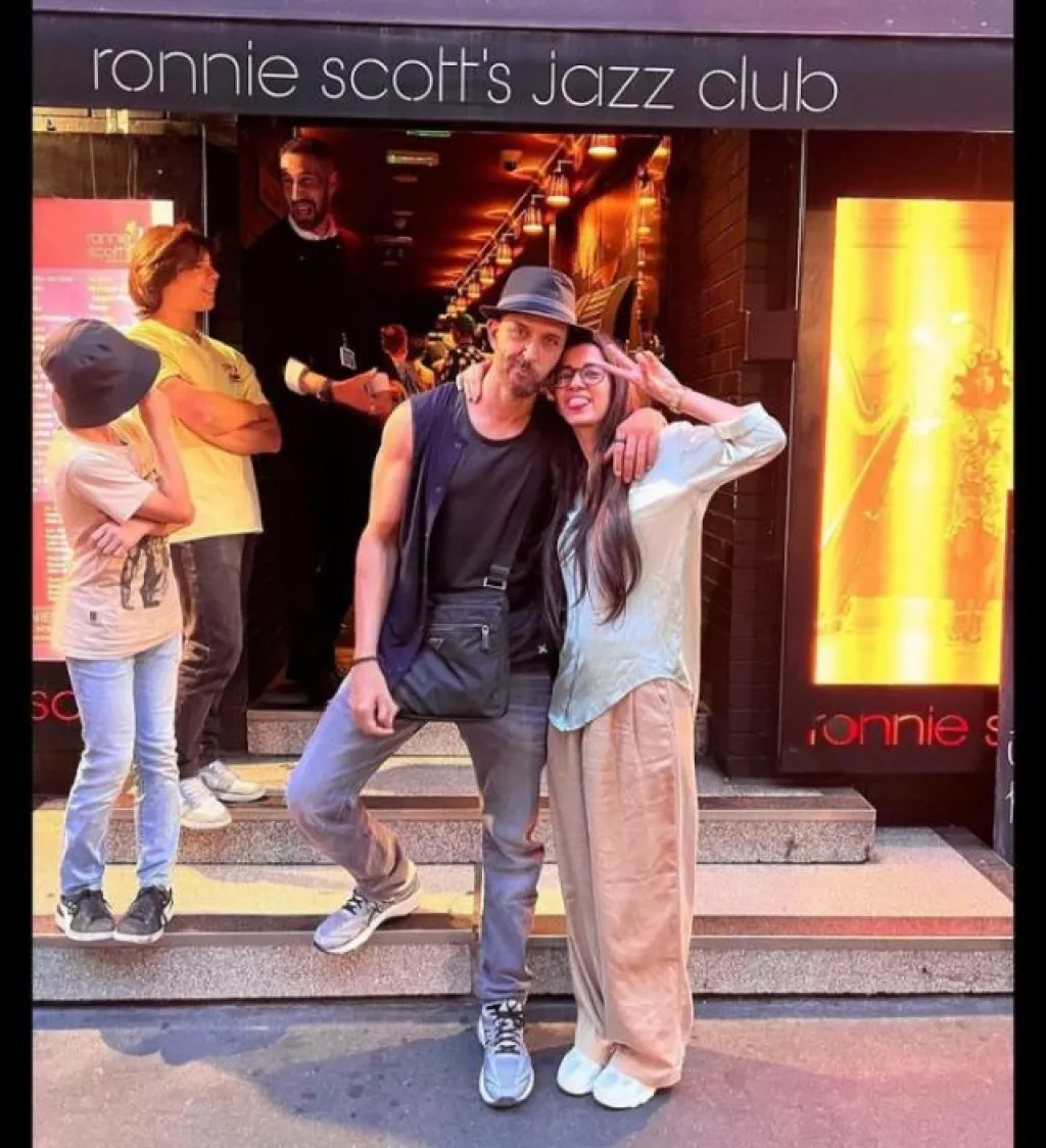 Hrithik Roshan And His Girlfriend, Saba Azad Are Planning To Move In ...