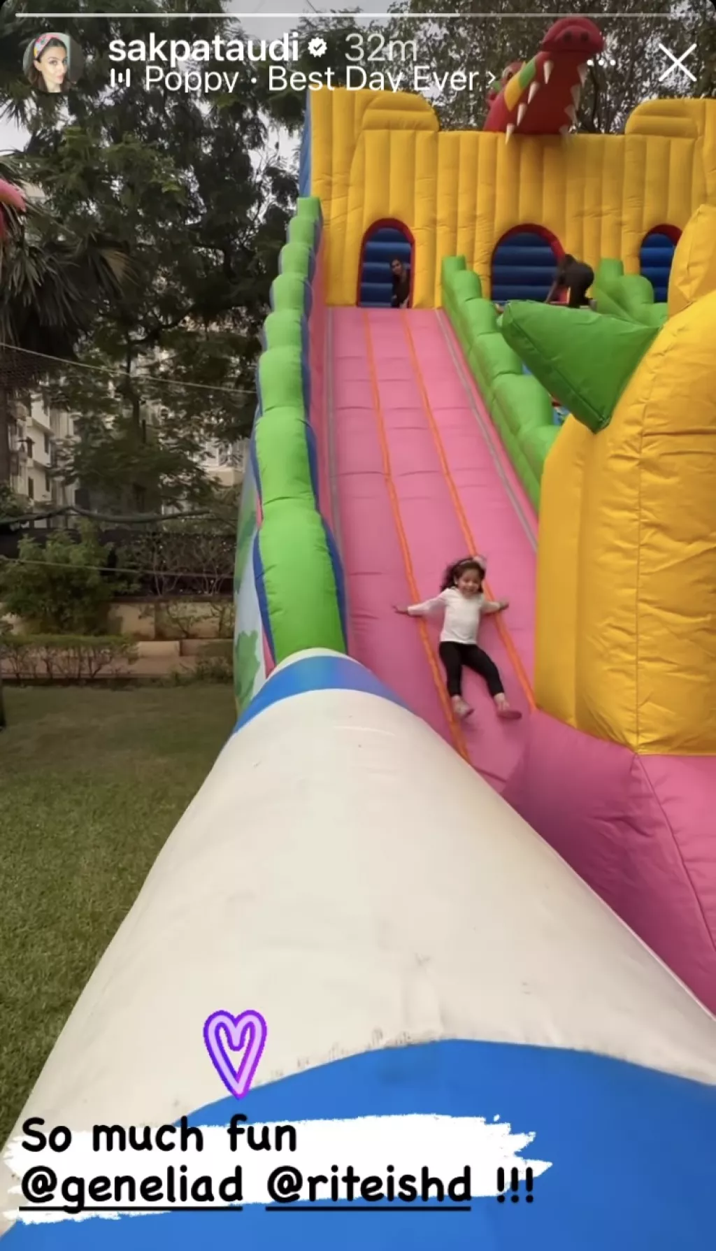 Soha Ali Khan Drops A Video Of Her Baby Girl Inaaya Sliding Fearlessly ...