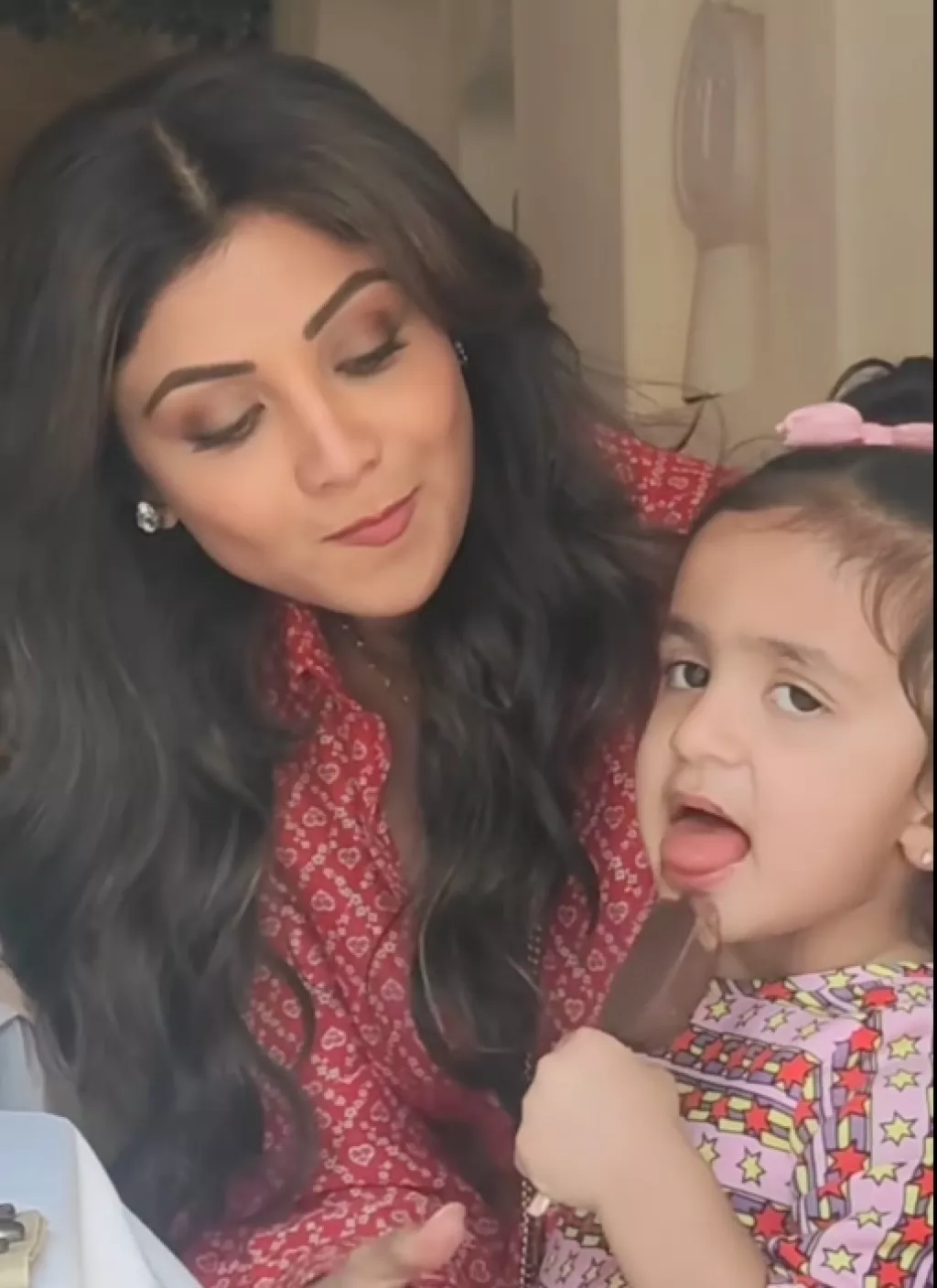 Shilpa Shetty's Baby Girl, Samisha Turns Into A Princess As She Gets ...