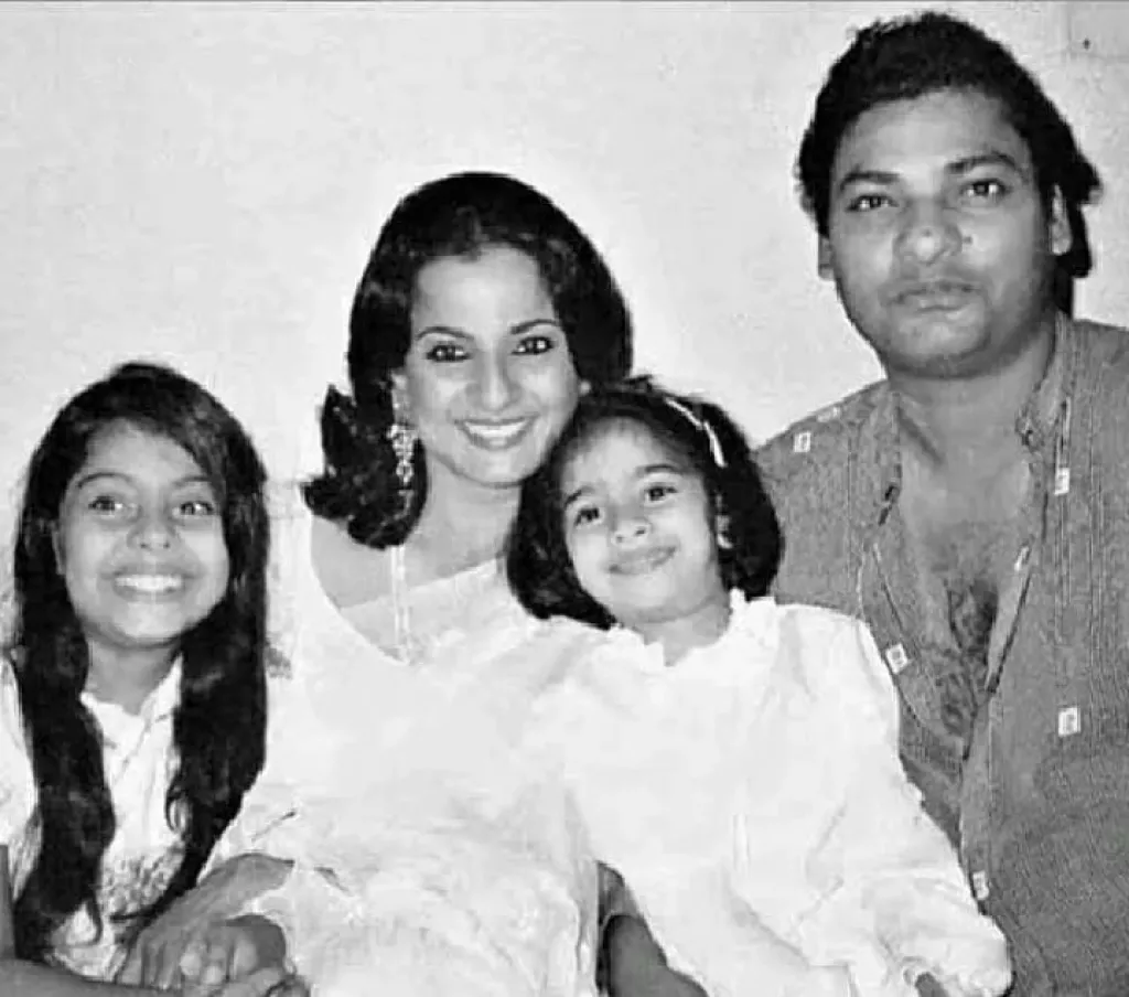 Tanuja's Love Life: From Dating An Italian Man To Separation From Shomu ...