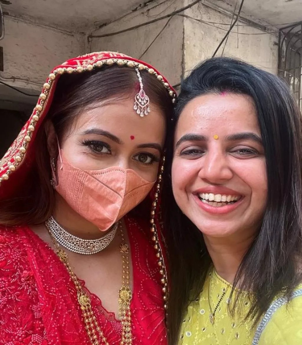Devoleena Bhattacharjee Gets Married, Flaunts 'Mangalsutra' And Ring As ...