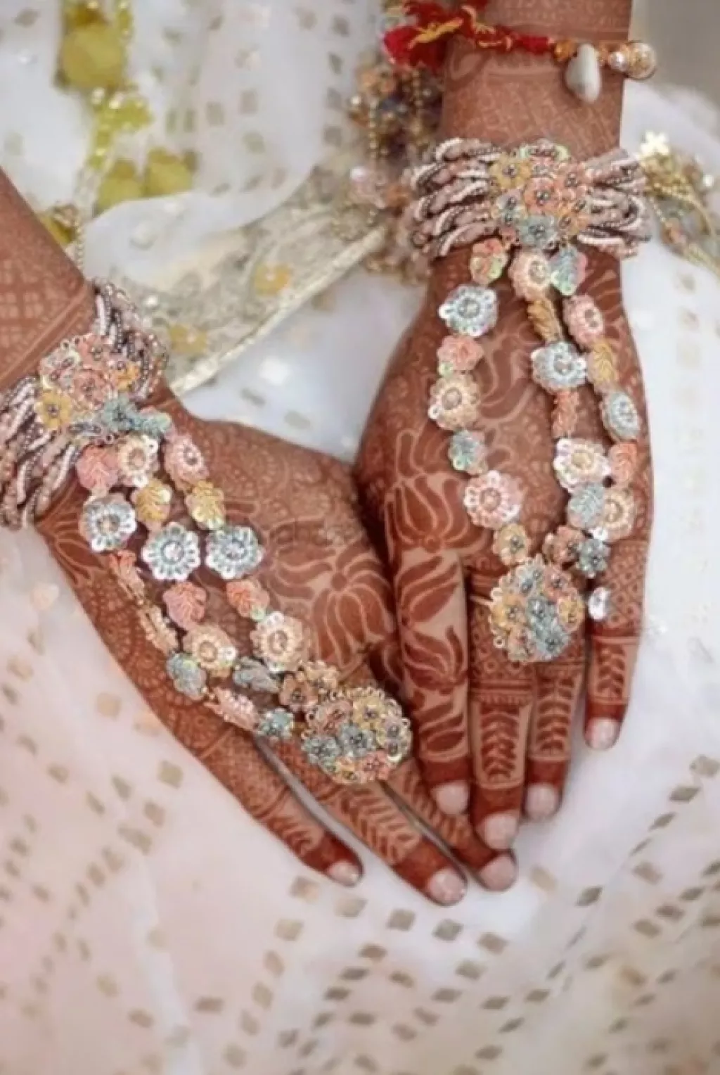 20 Beautiful Ring And 'Haathphool' Designs For Mehendi, From Seashell ...