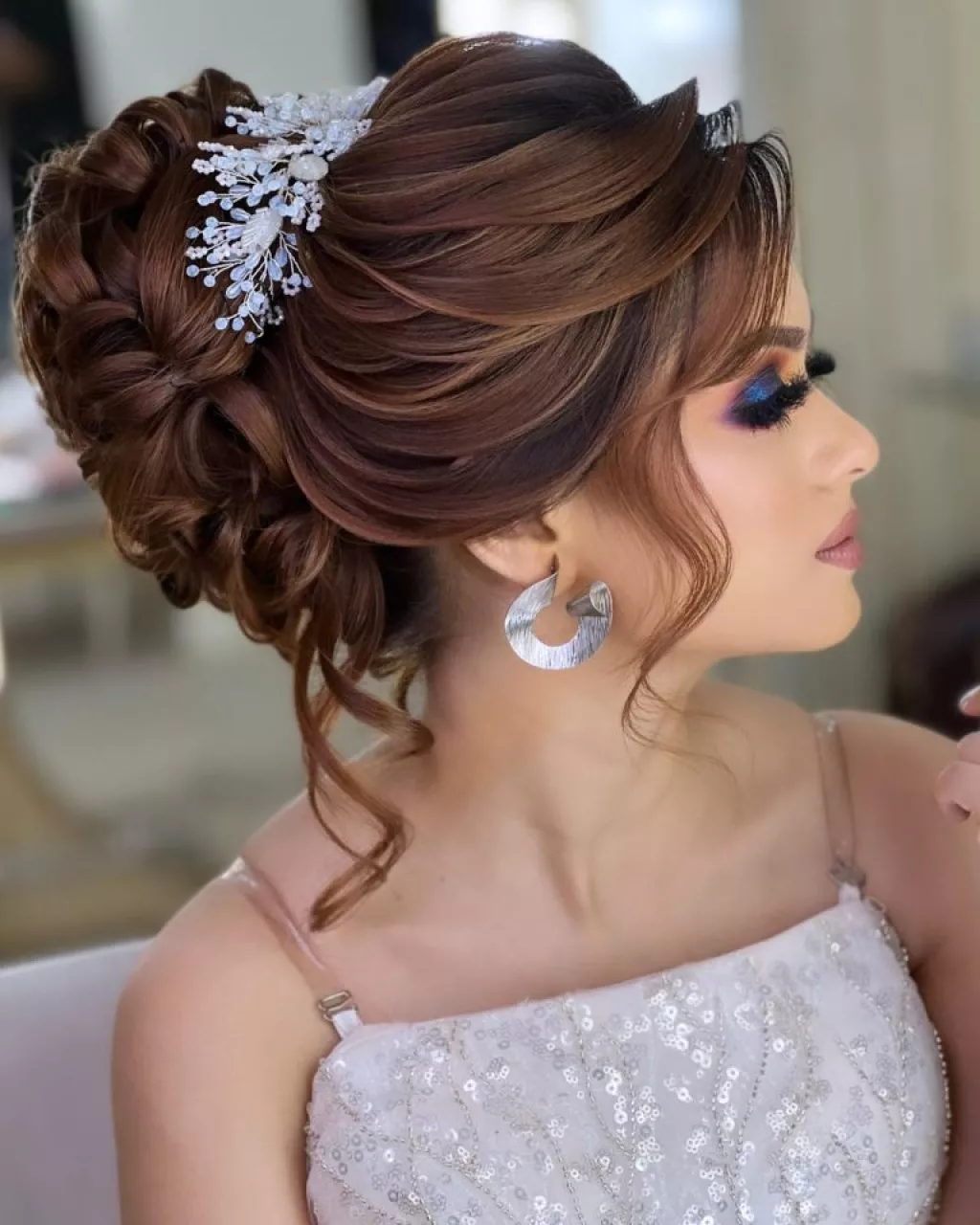 42 Best Bridal Hairstyles To Match With Sarees: From Braided Bun To ...