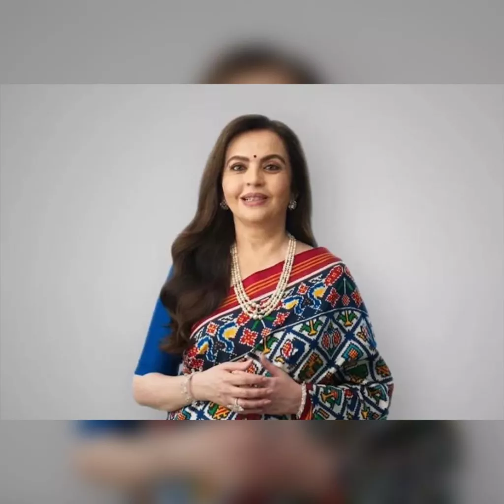 Nita Ambani Shows Off Her Love For Gujarati Heritage In 'Patola' Saree ...