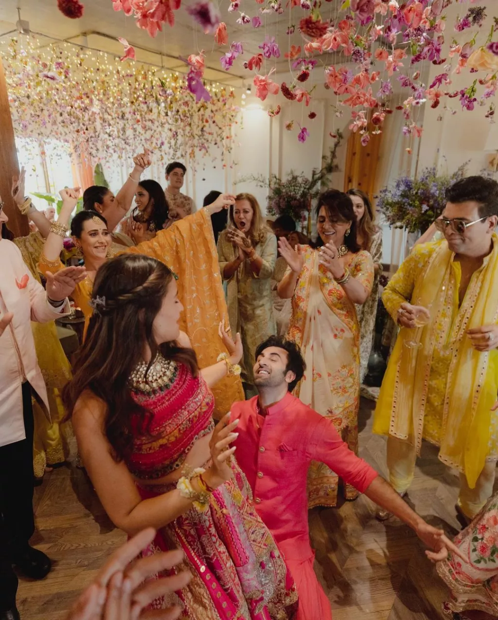 UNSEEN Pictures From Ranbir Kapoor And Alia Bhatt's Wedding And Pre ...