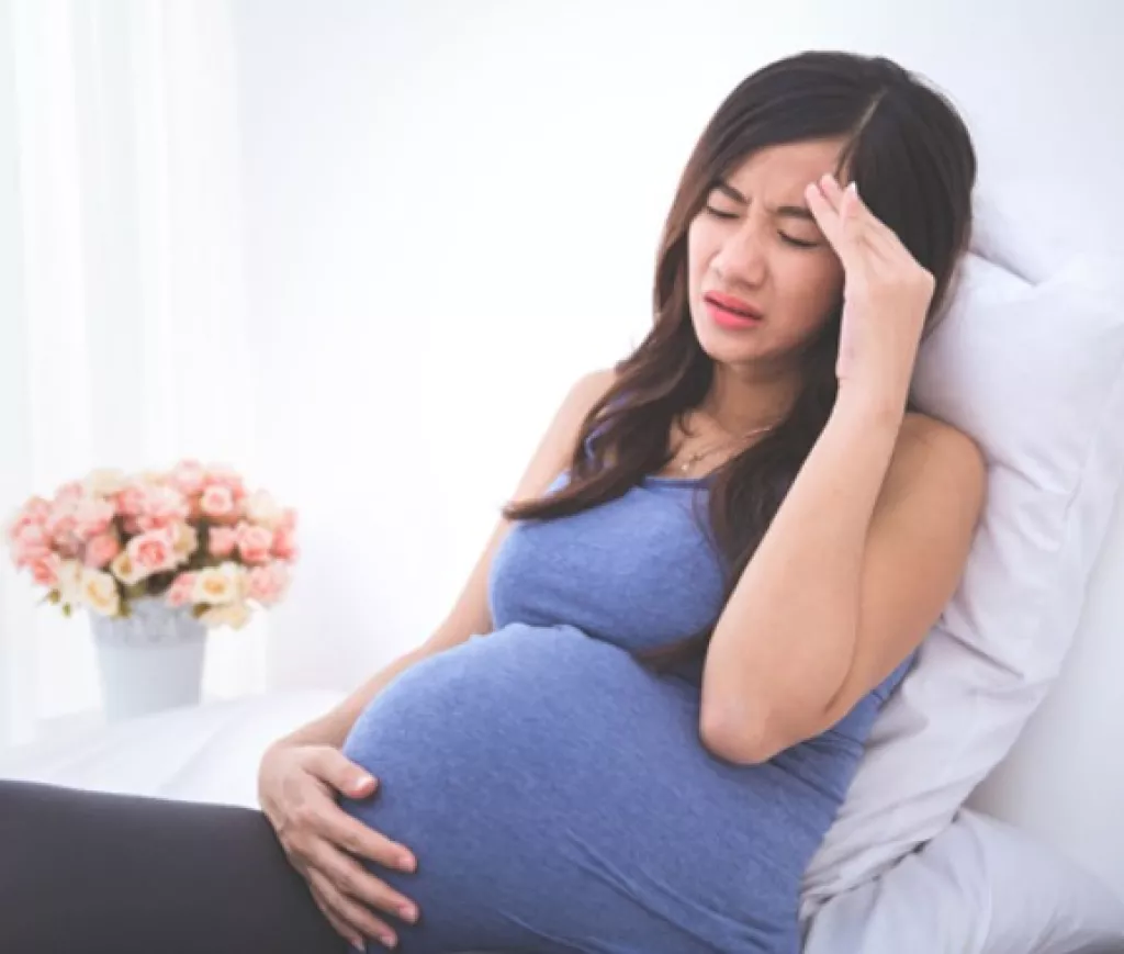 Pregnancy Risks After 30: From Low Fertility, Child Birth Complications ...