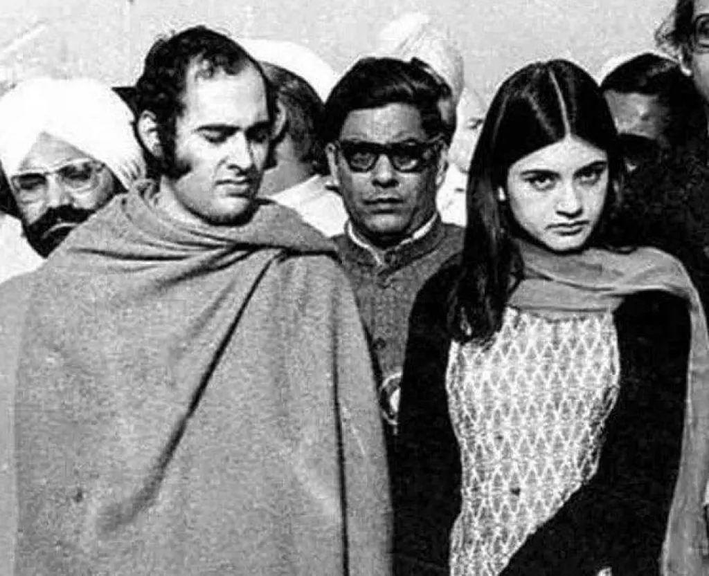 Maneka And Indira Gandhi's Clash: Sanjay's Death, Left PM House In ...