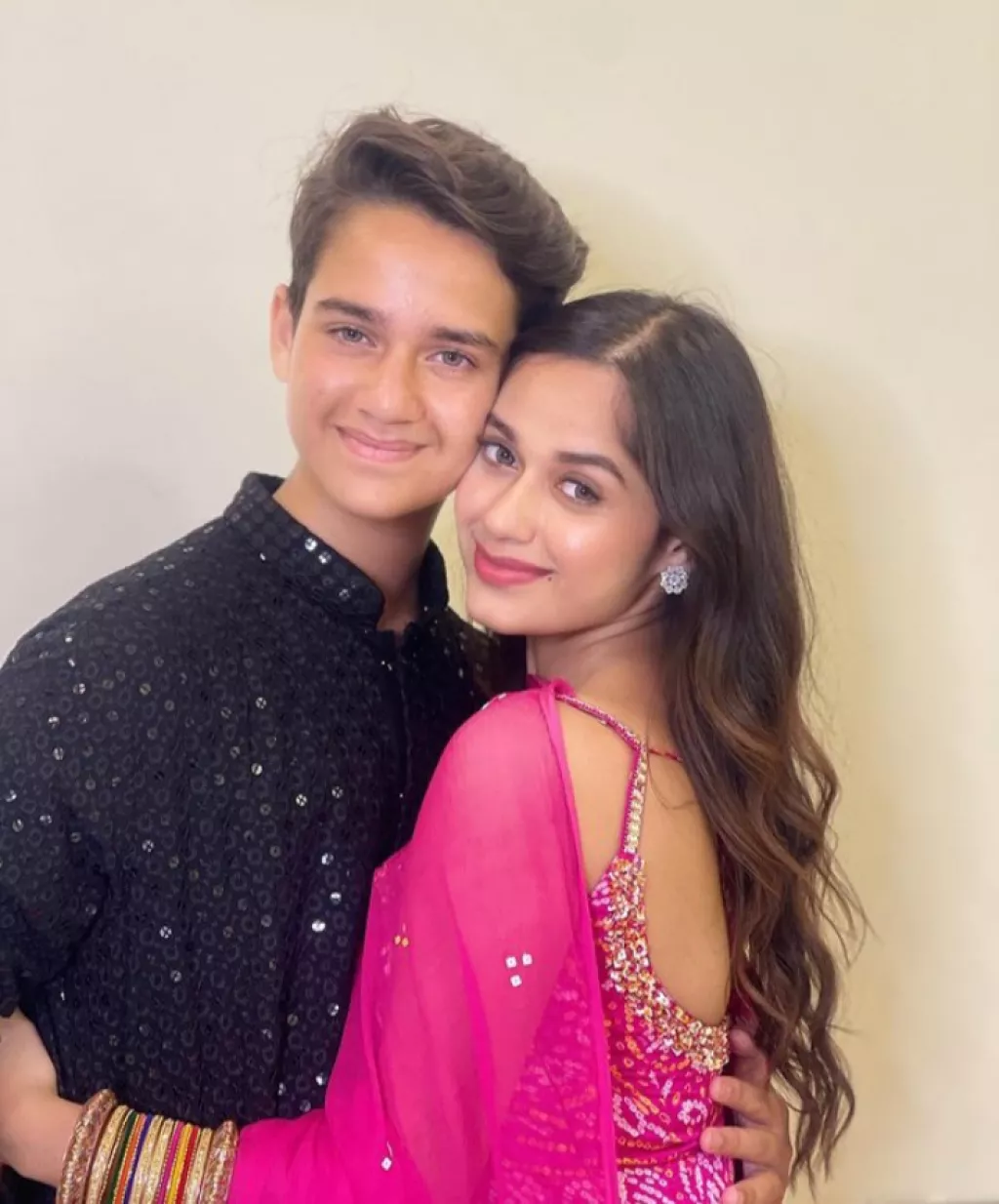 10 Famous Influencer Siblings Who Are Ruling The Internet: From Awez ...