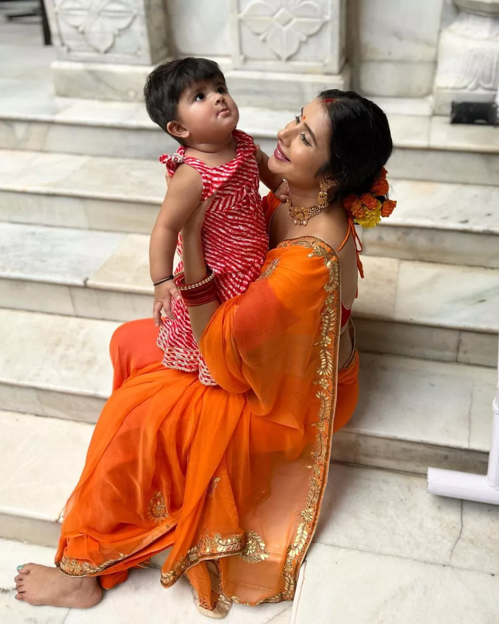 Charu Asopa Shares 'Sawan Somwar Puja' Look Amidst Divorce, Netizens ...